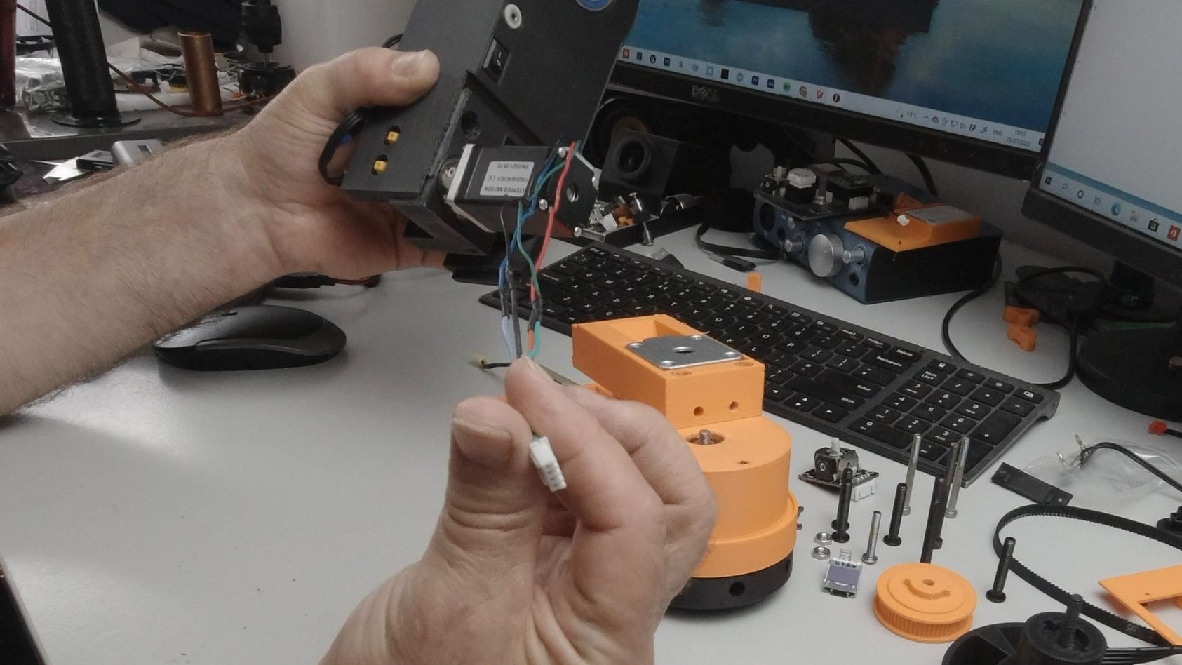 Camera Pan Tilt Head Fully Programable With WIFI PTZ Capability : 26 Steps (with Pictures ...