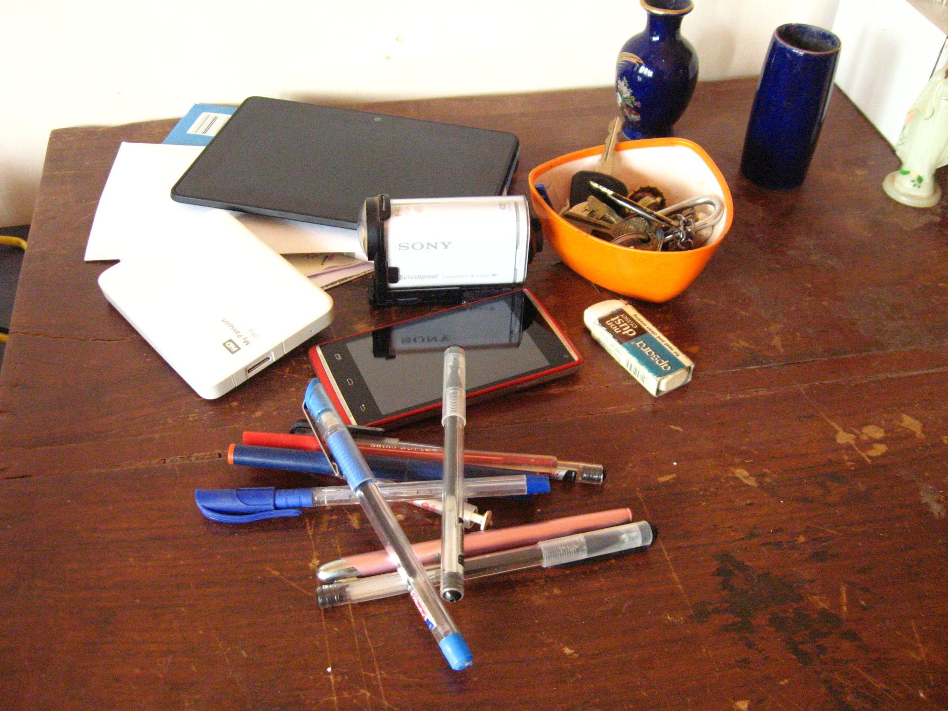 Desktop Organiser With Old CD Jewel Cases : 9 Steps (with Pictures ...