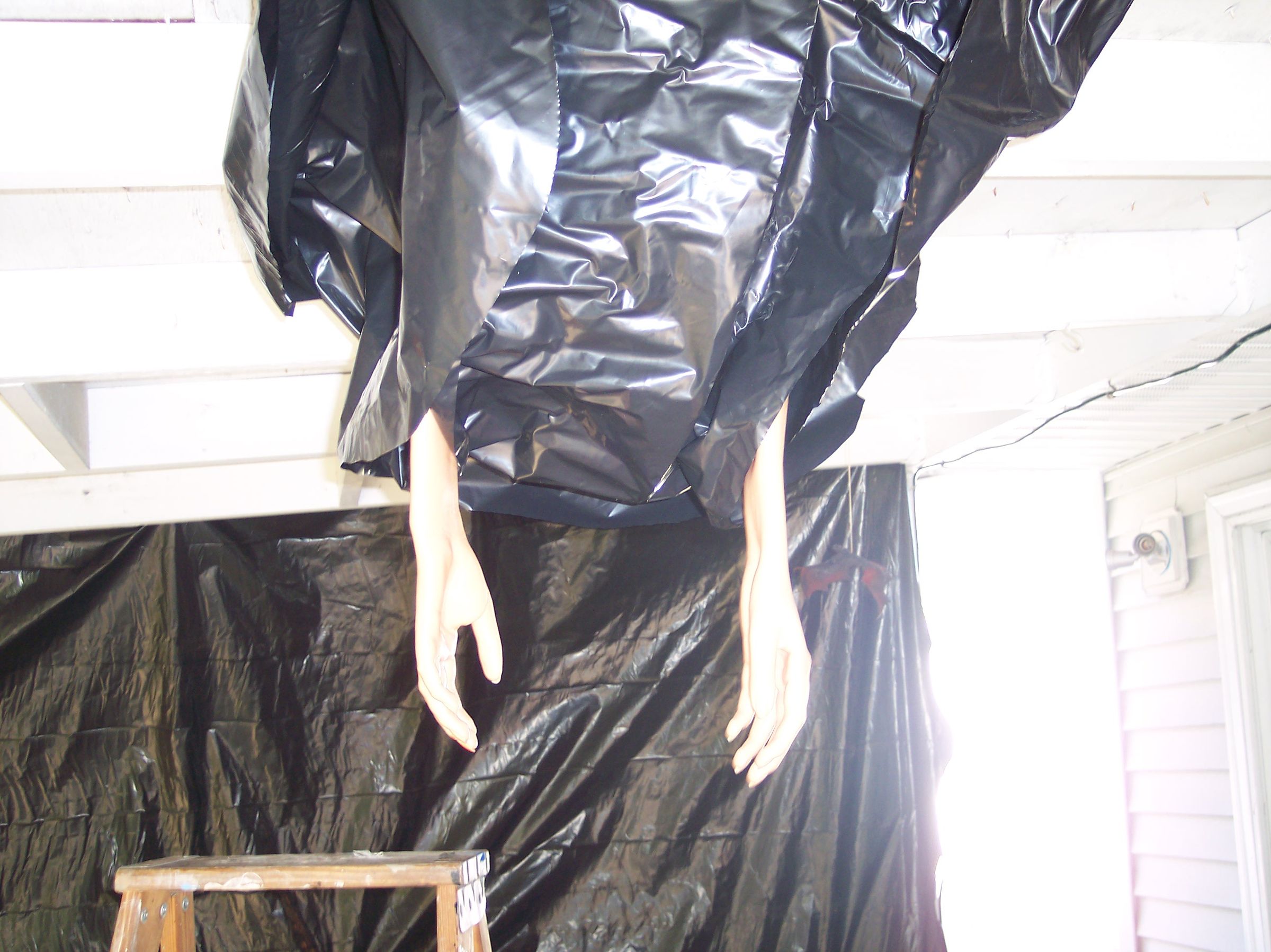 Reaching Hands - Halloween Prop : 5 Steps (with Pictures) - Instructables