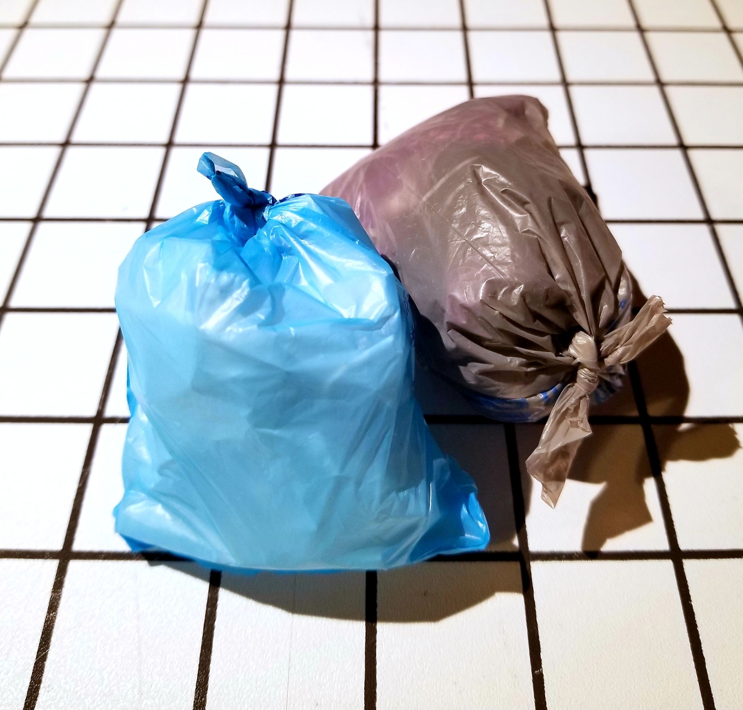 Miniature Garbage Bags (1:10 Scale) : 3 Steps (with Pictures ...