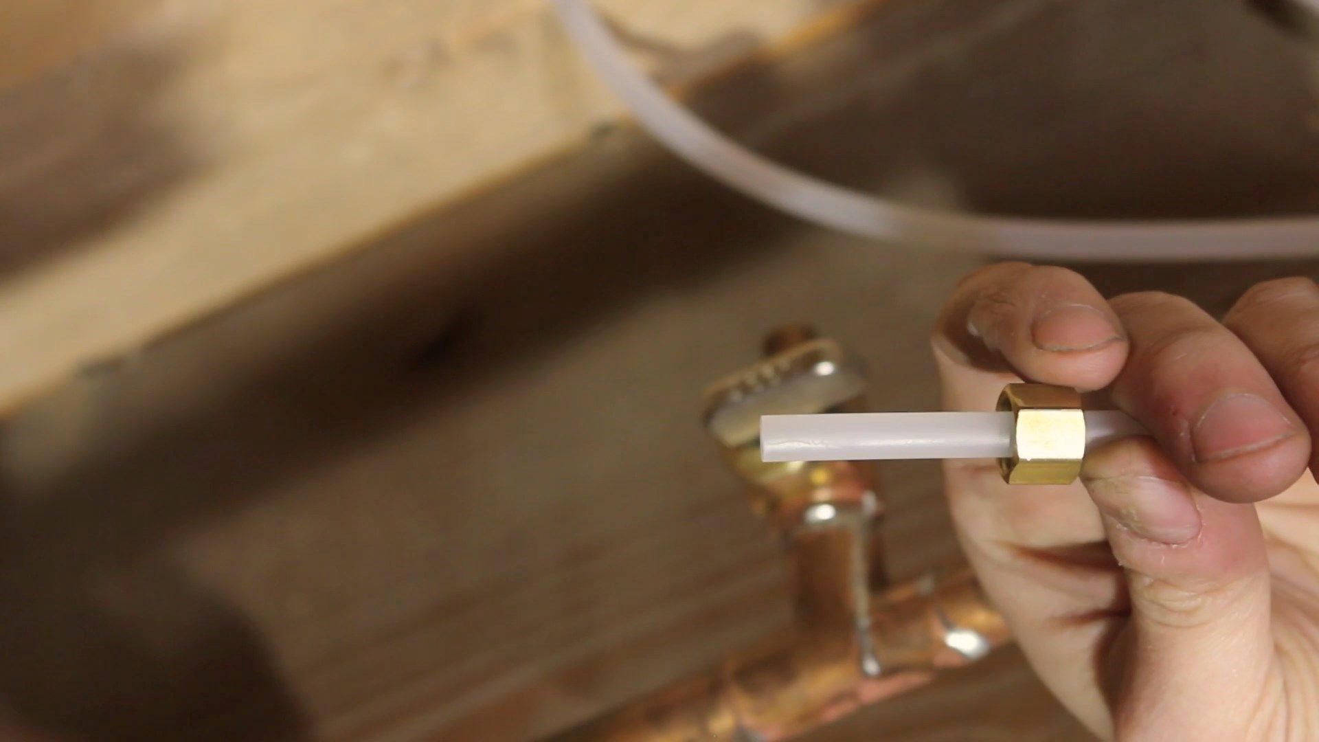 How to Connect a Water Line to Your Refrigerator : 7 Steps (with ...