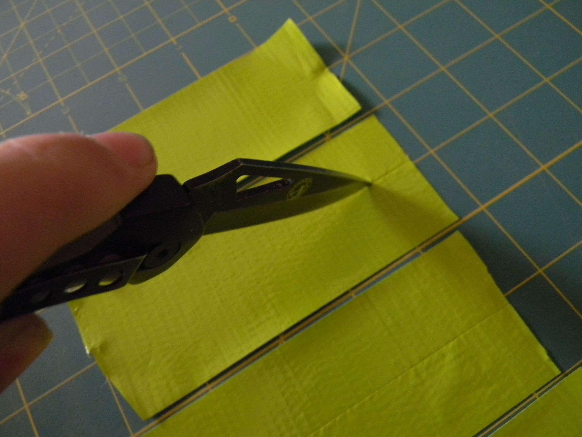 Mini Duct Tape Minecraft Heads : 8 Steps - Instructables