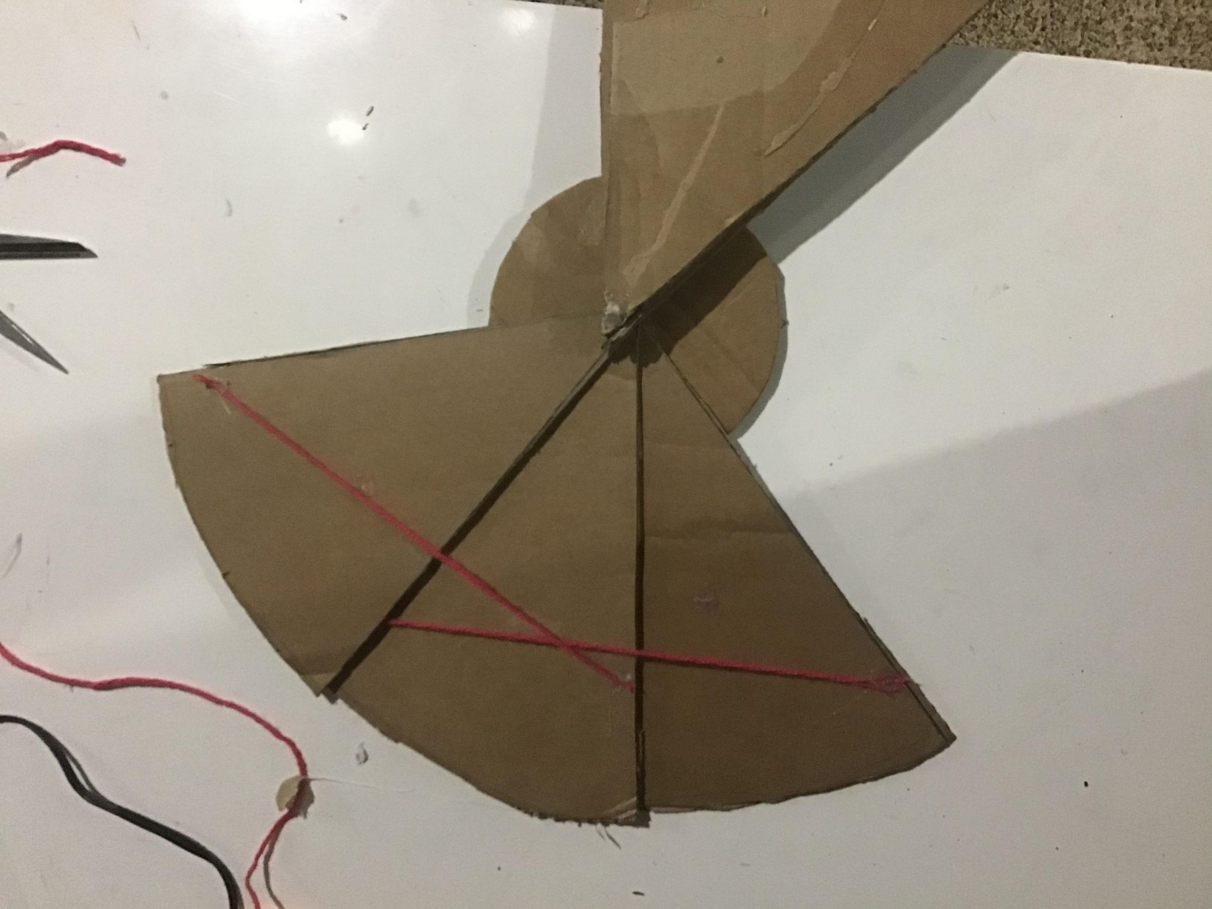 Big Cardboard Expandable Shield : 8 Steps - Instructables