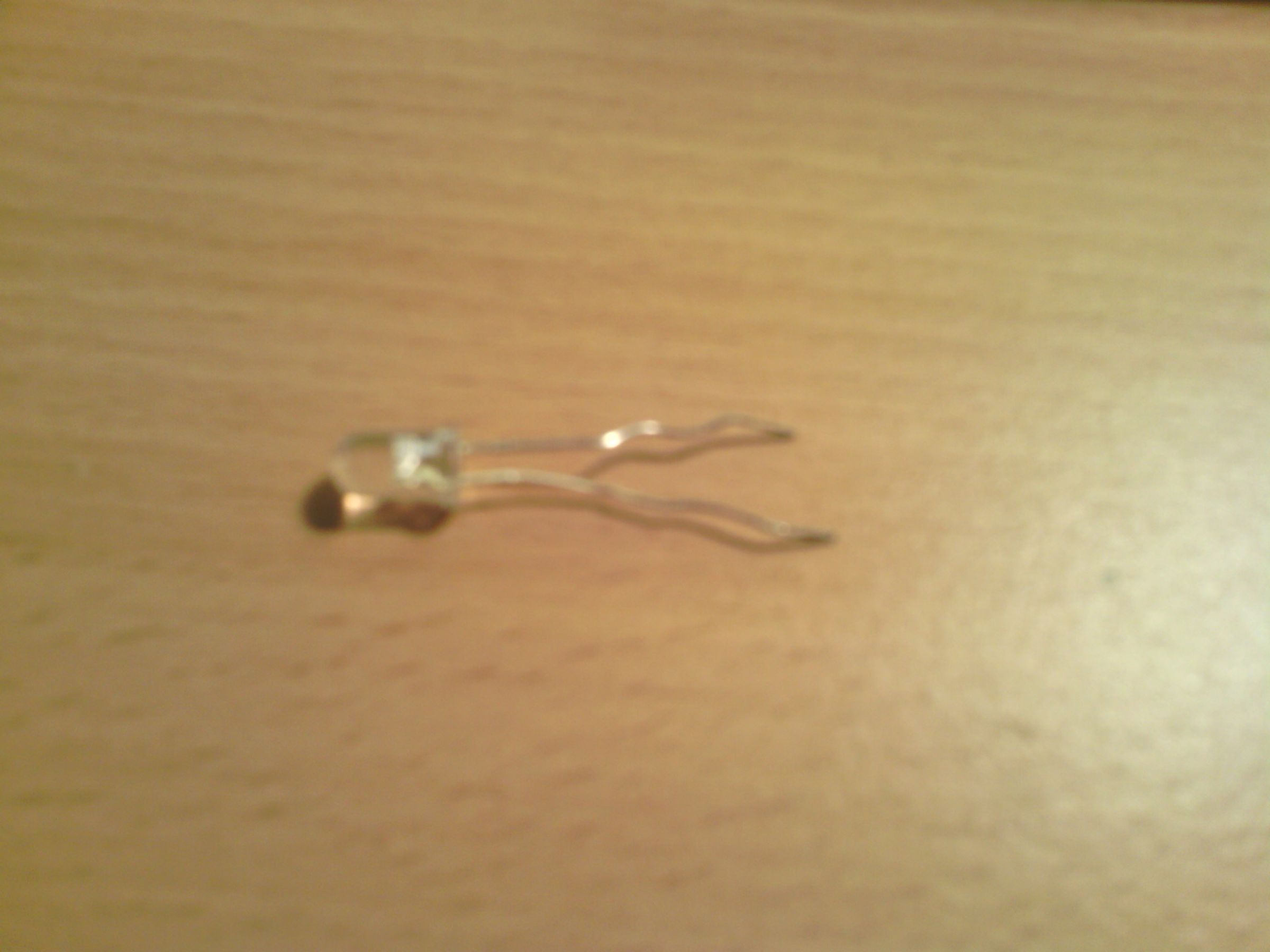 Smallest LED Flashlight : 3 Steps - Instructables