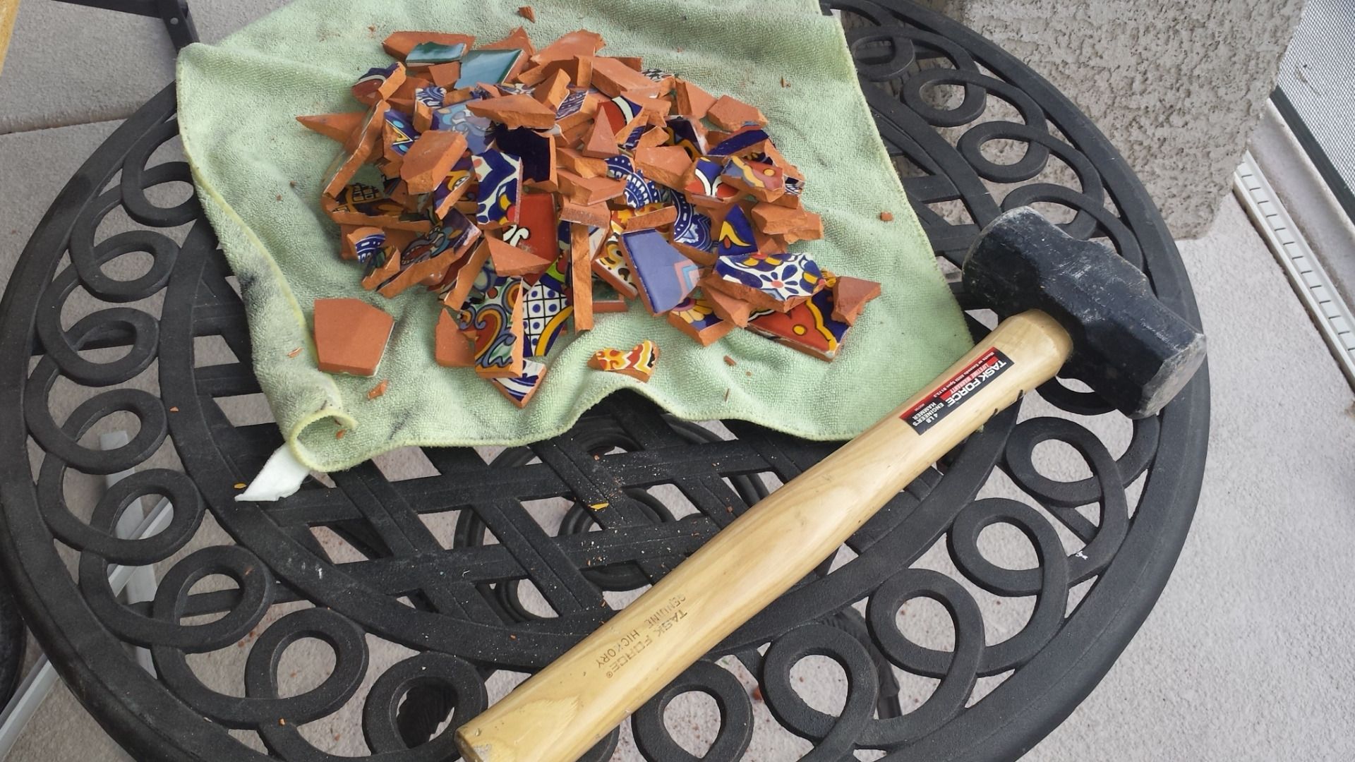 Mexican Tile Table : 8 Steps - Instructables