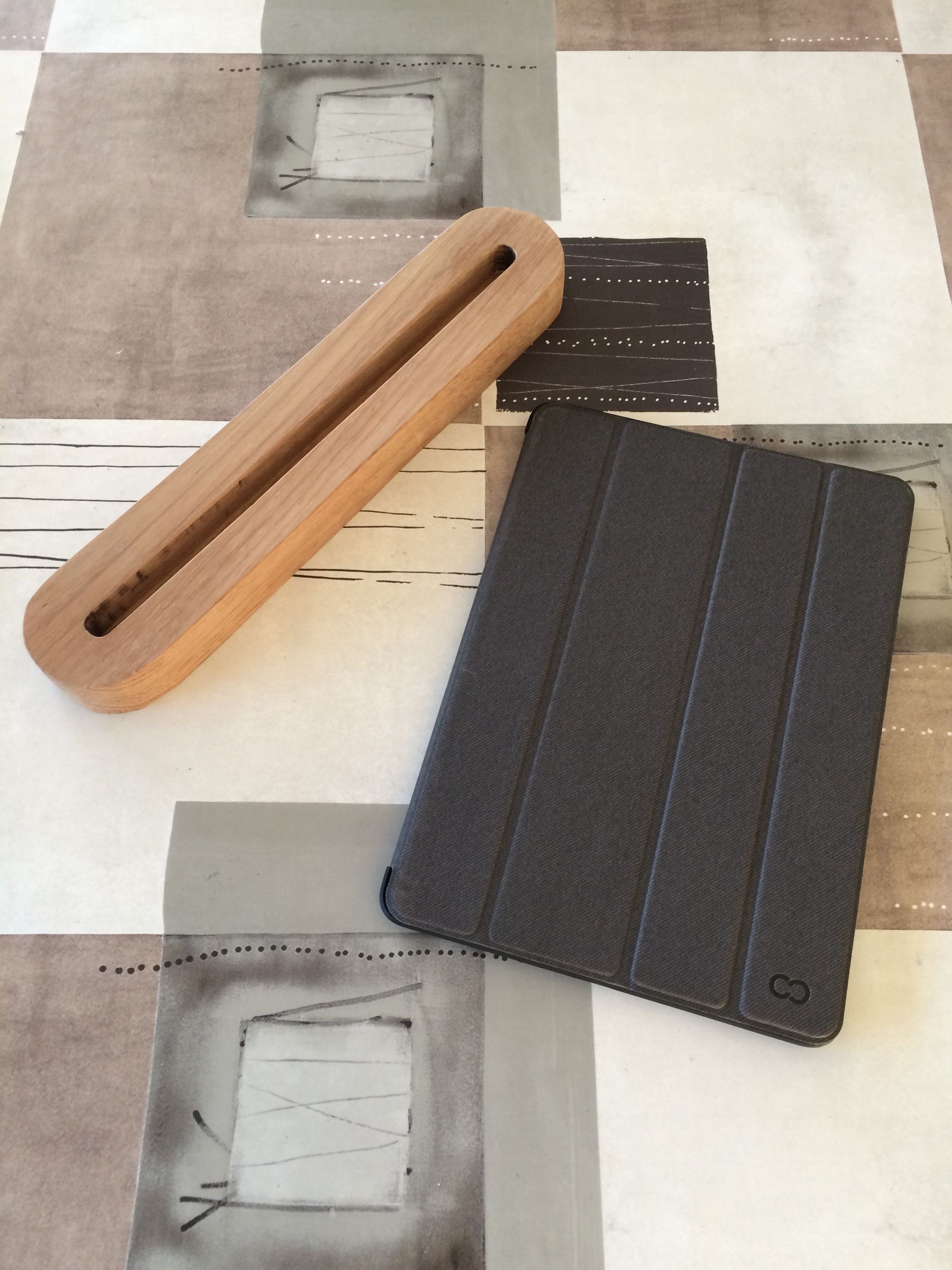 Wooden Tablet Stand : 8 Steps - Instructables
