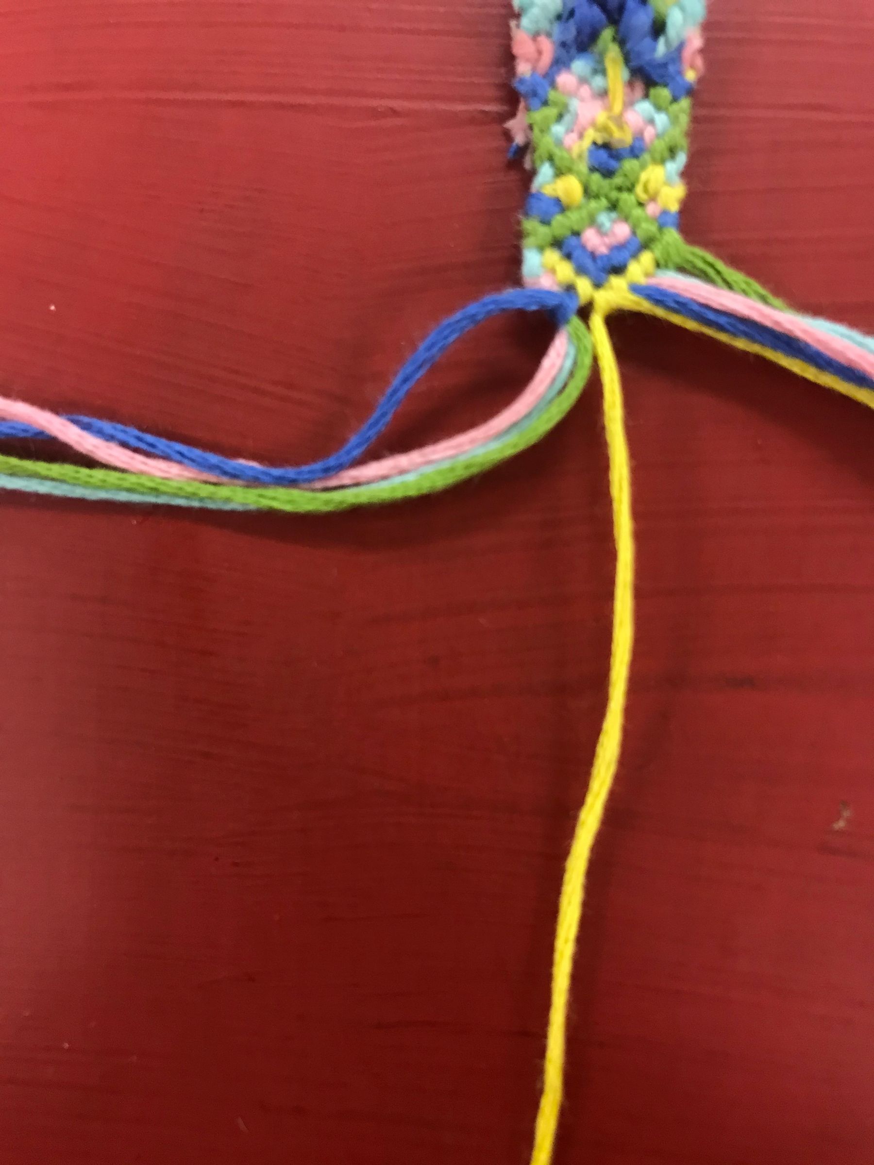 Friendship Bracelet With Teardrop Loop and Triangle Ending : 7 Steps ...