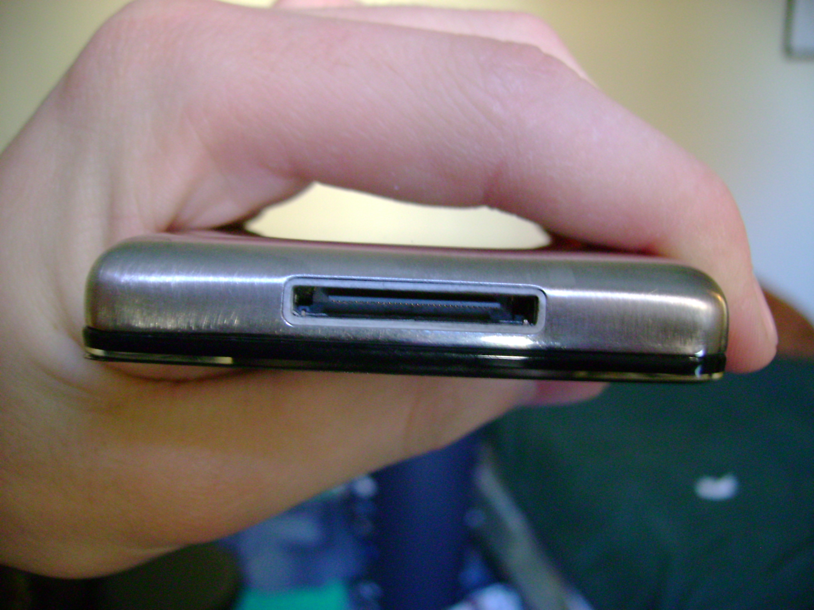 Brushed Steel IPod Back! : 6 Steps - Instructables