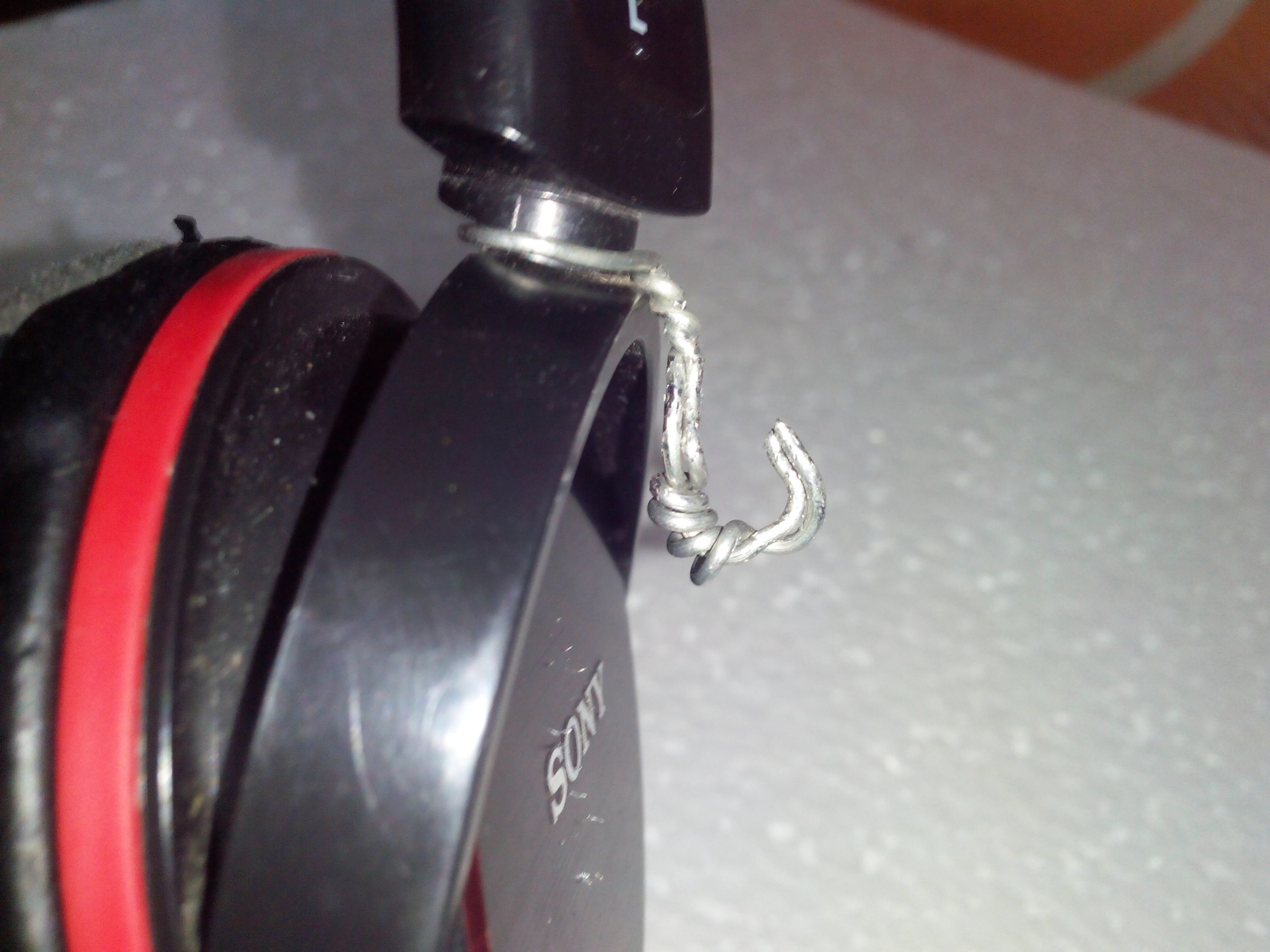 Add a Mic to Any Headphone - Simple : 7 Steps - Instructables