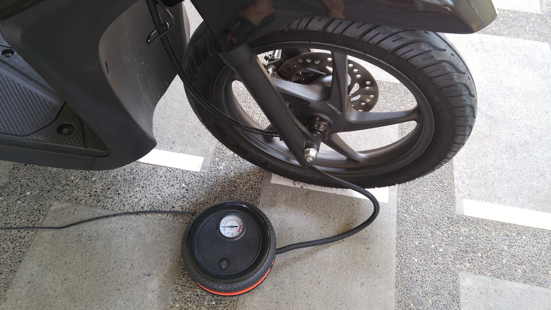 Built-in Tire Inflator for Motorcycle : 5 Steps (with Pictures ...