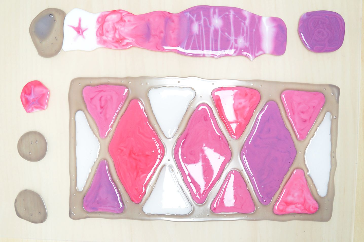 DIY Window Clings | How to Make Your Own Glass Decorations With PVA ...