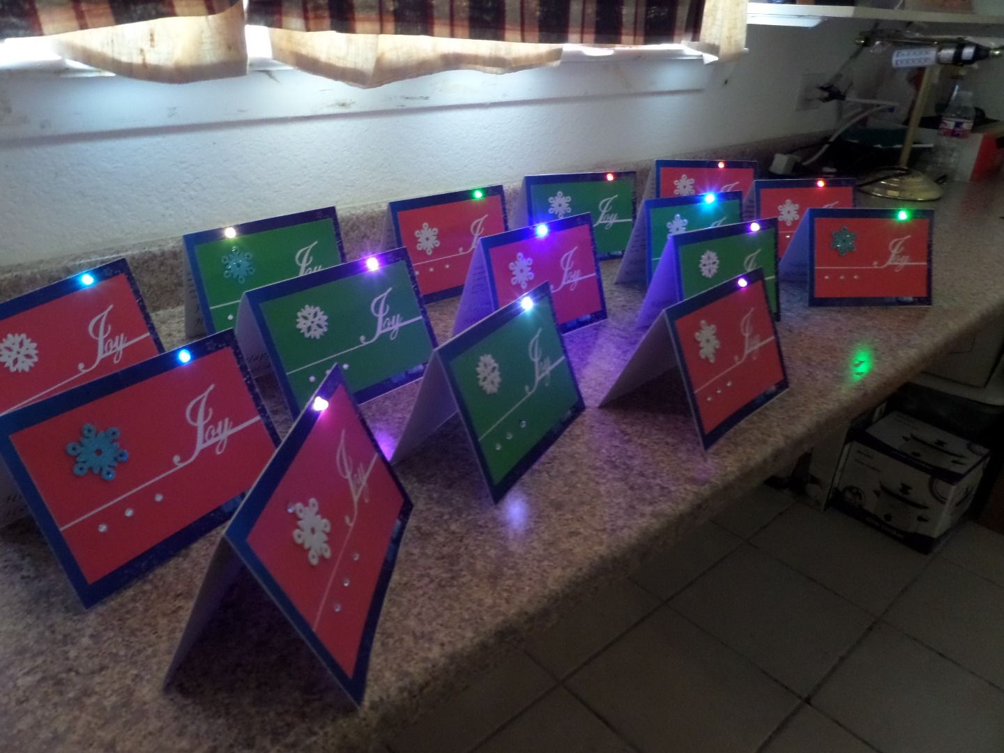 LED Pop-up Holiday Card : 6 Steps (with Pictures) - Instructables