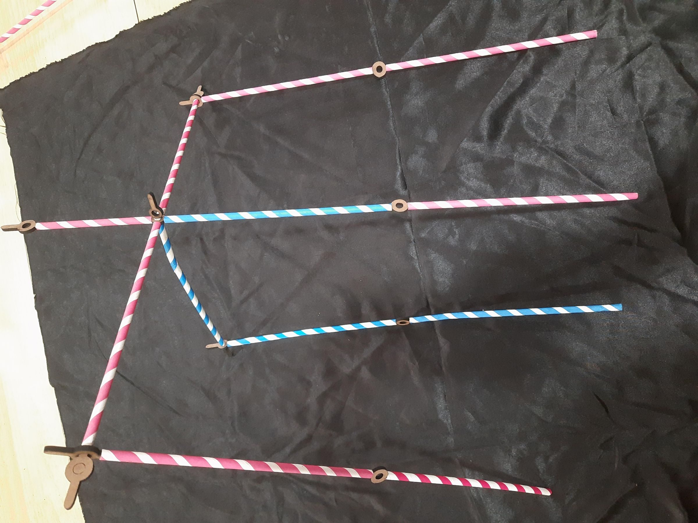 Ferris Wheel by Paper Straw ( Eco Friendly Materials) : 4 Steps ...