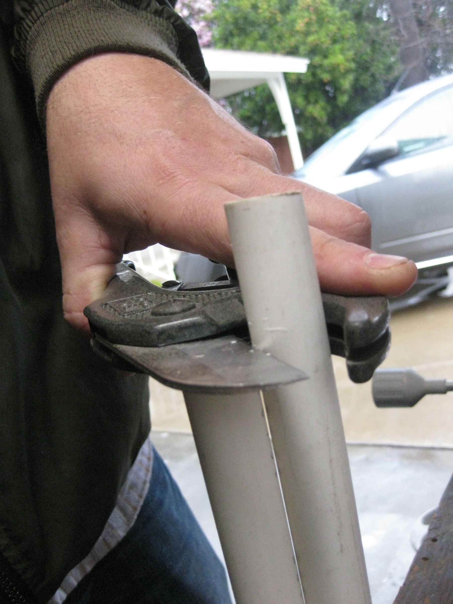 Tips on Cutting PVC Pipe : 4 Steps - Instructables