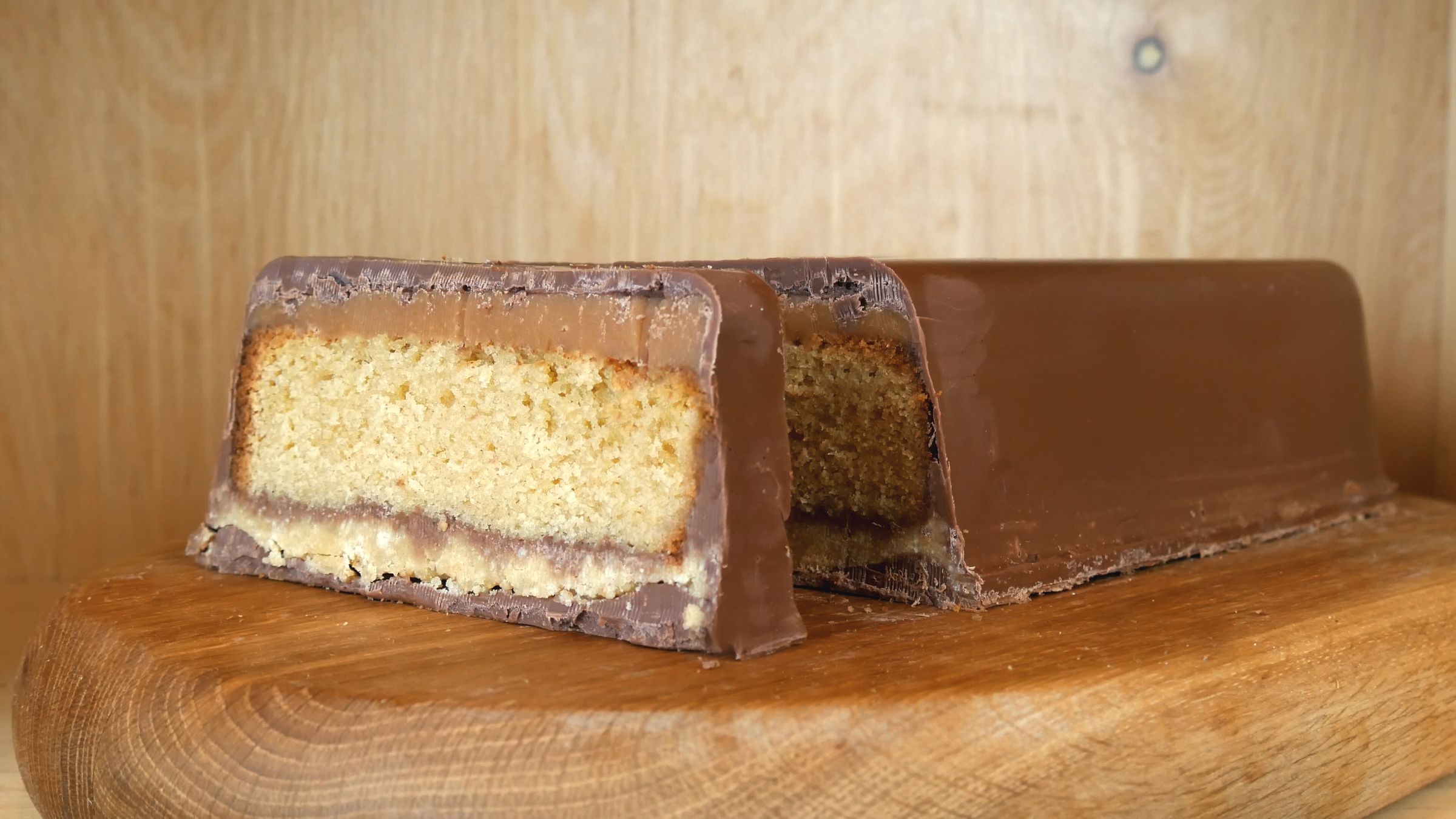 TWIX (CARAMEL SHORTBREAD) CHOCOLATE BAR CAKE : 3 Steps (with Pictures ...