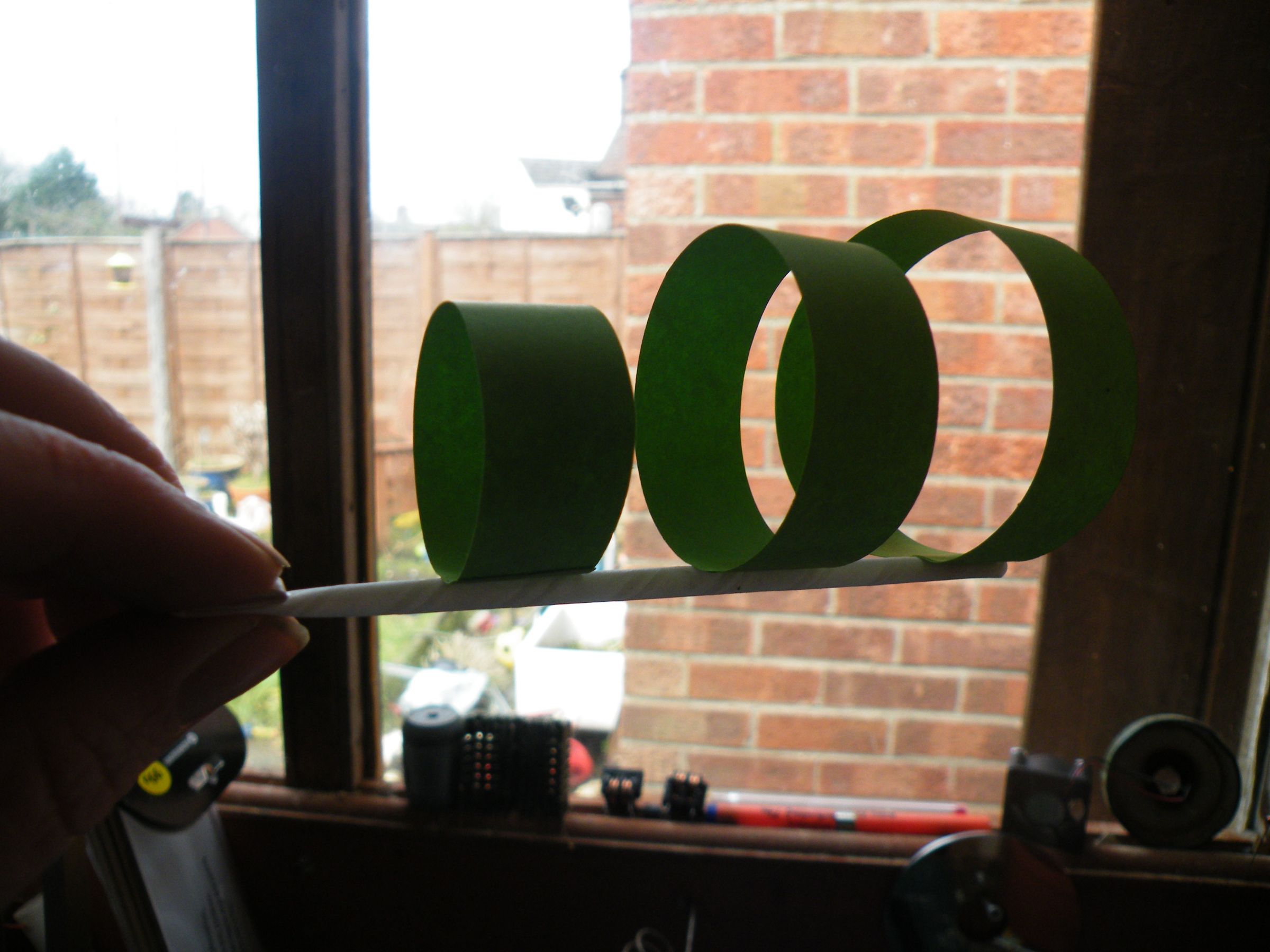 Christmas Craft Activity - How to Make a Flying Christmas Tree : 4 ...