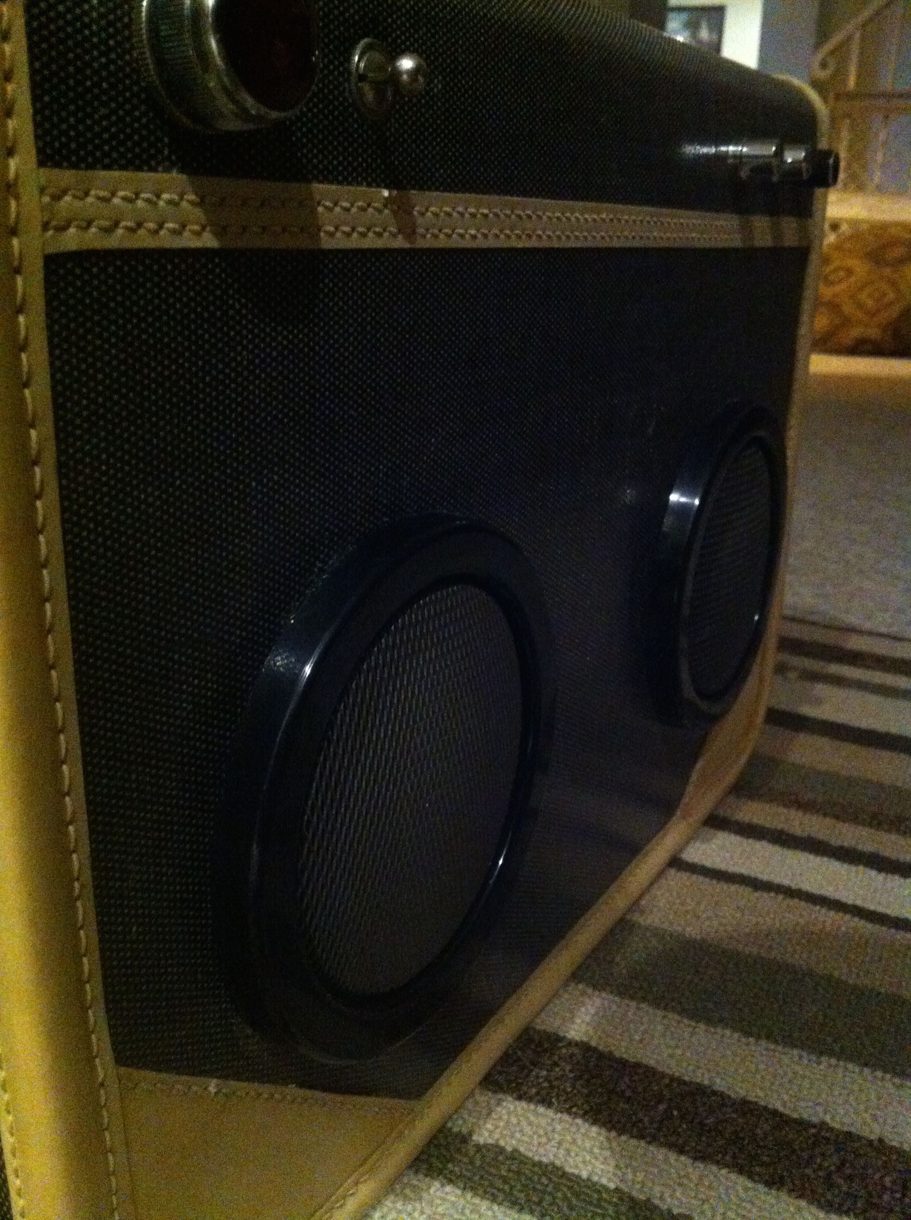 Vintage Beat Box Suitcase : 7 Steps (with Pictures) - Instructables