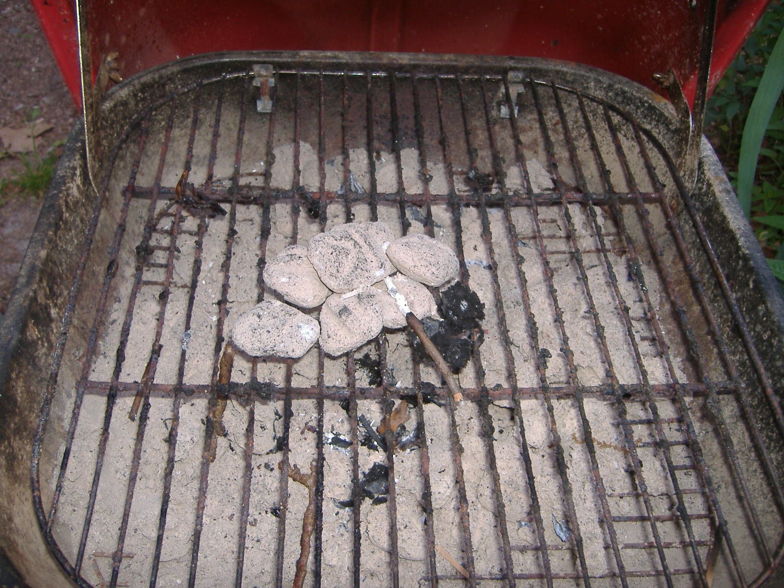 Paper Cup Charcoal Starter : 5 Steps - Instructables