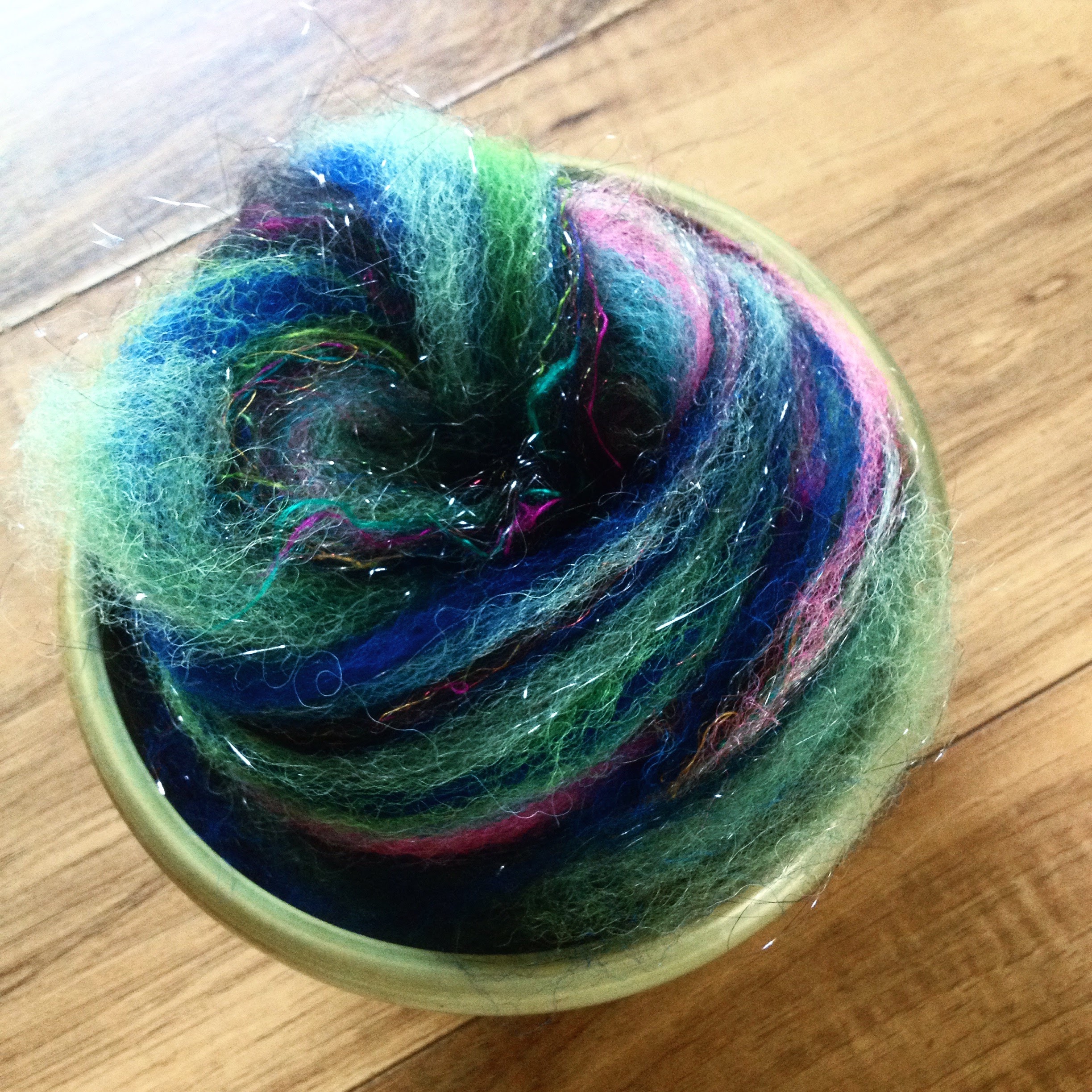 Wool Hackle From Wool Combs : 5 Steps (with Pictures) - Instructables