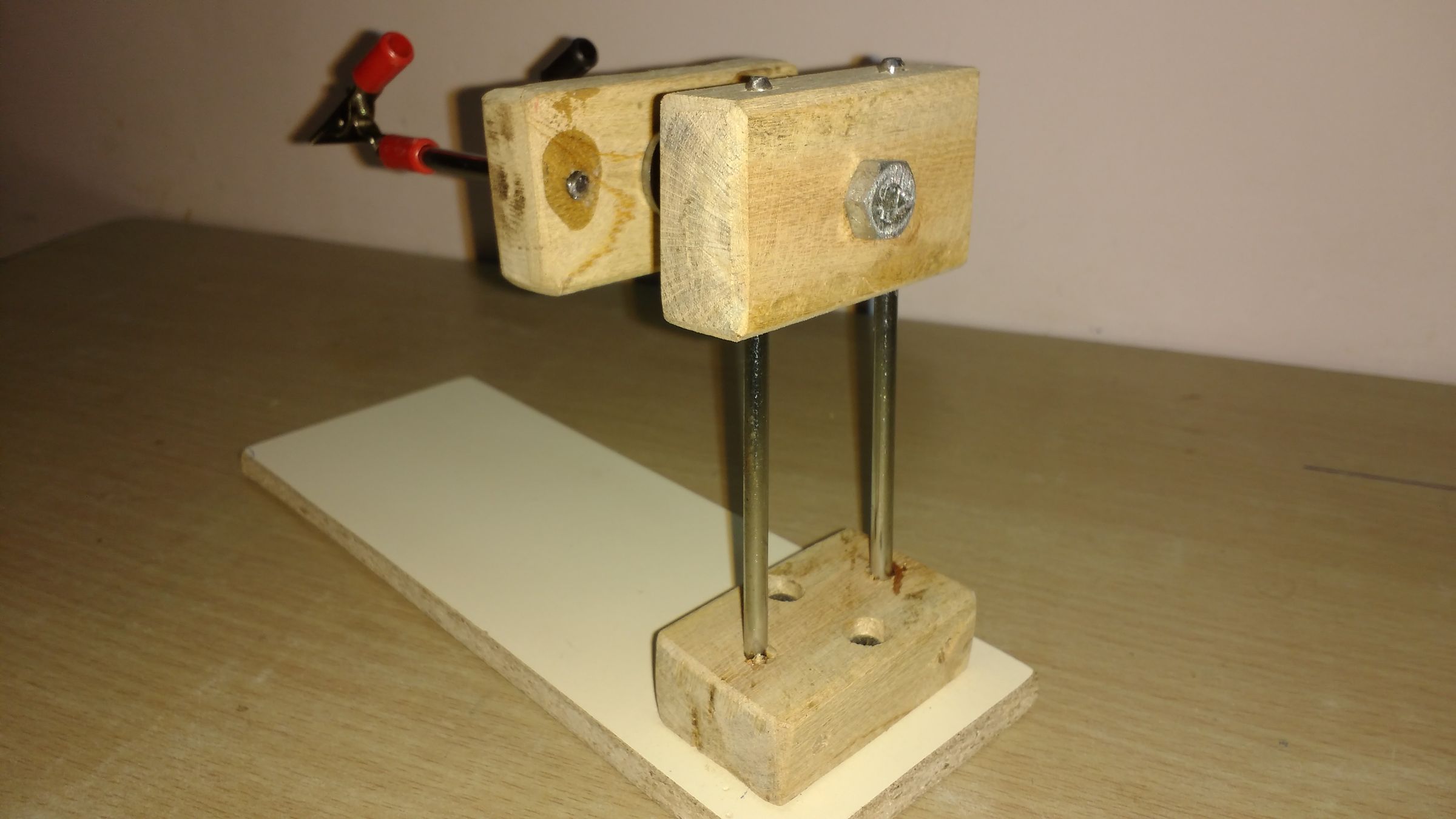 PCB HOLDER FOR EASY SOLDERING : 4 Steps (with Pictures) - Instructables