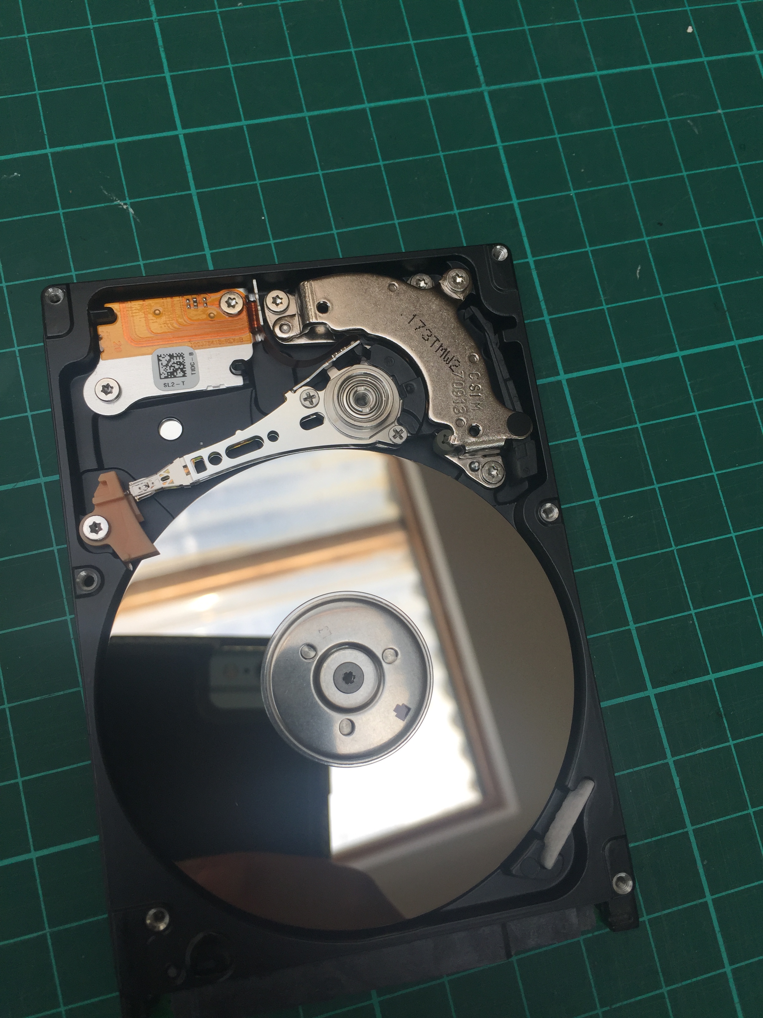 Hard Drive Clock : 12 Steps (with Pictures) - Instructables