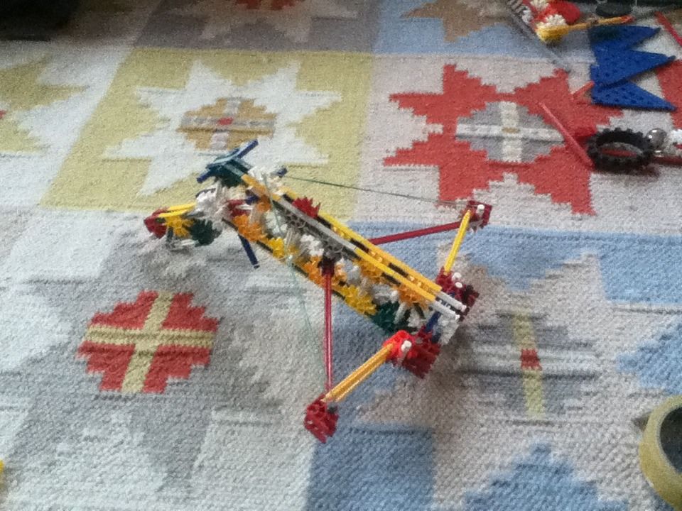 Knex Fold-up Cross-bow : 4 Steps - Instructables
