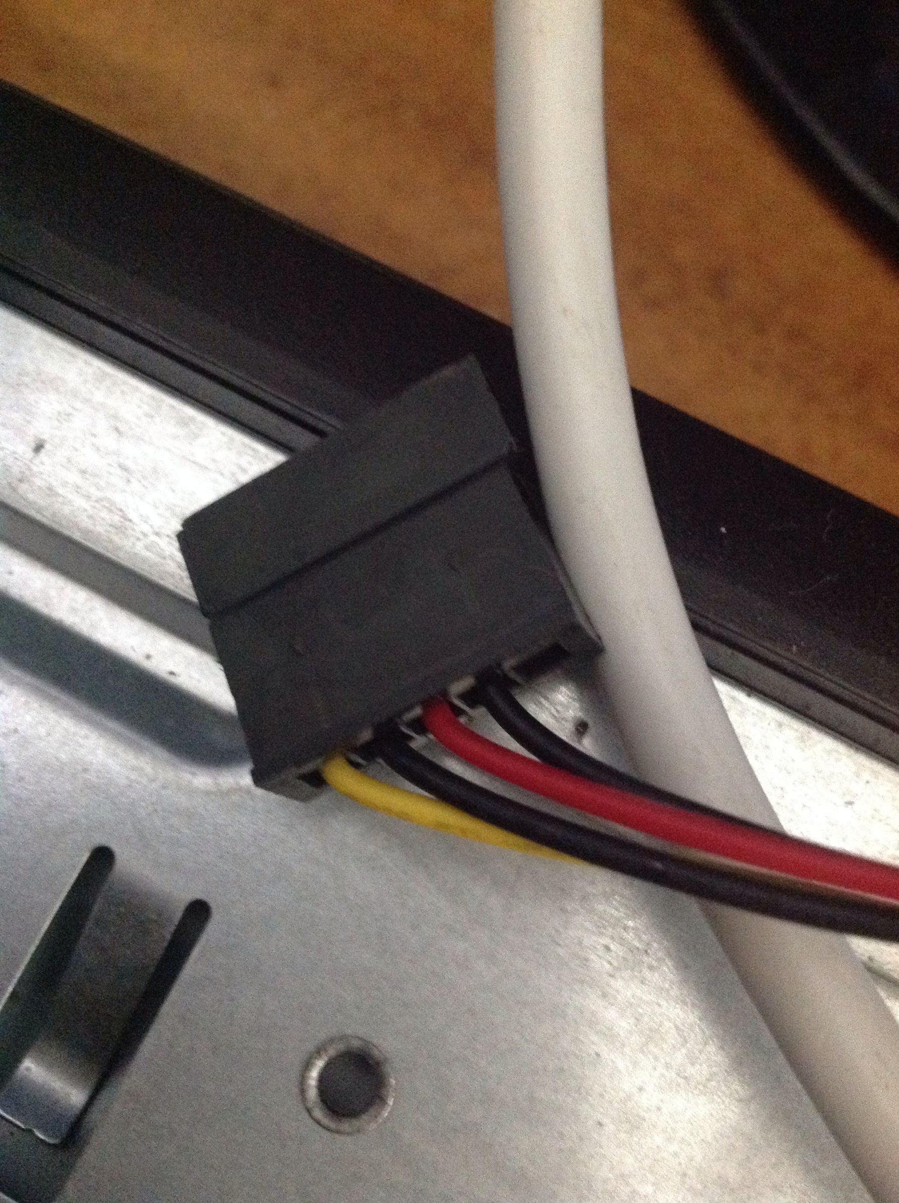 Install HDD in a Desktop PC : 4 Steps - Instructables