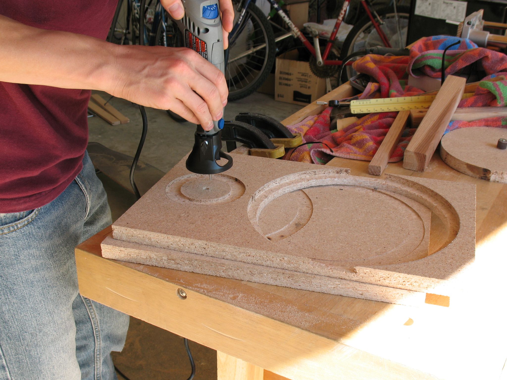 Build a Pair of Stereo Speakers : 13 Steps (with Pictures) - Instructables