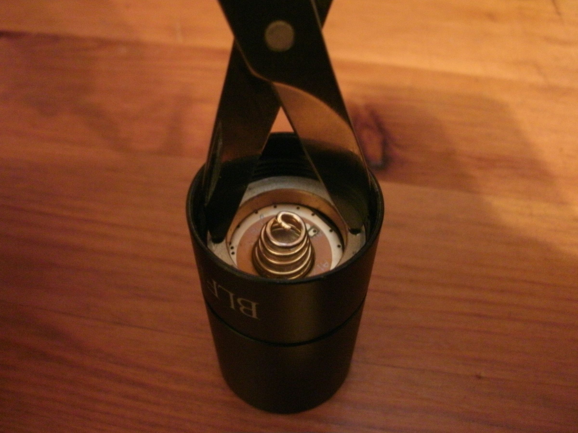 Flashing Custom Firmware to a BLF A6 Flashlight : 5 Steps - Instructables
