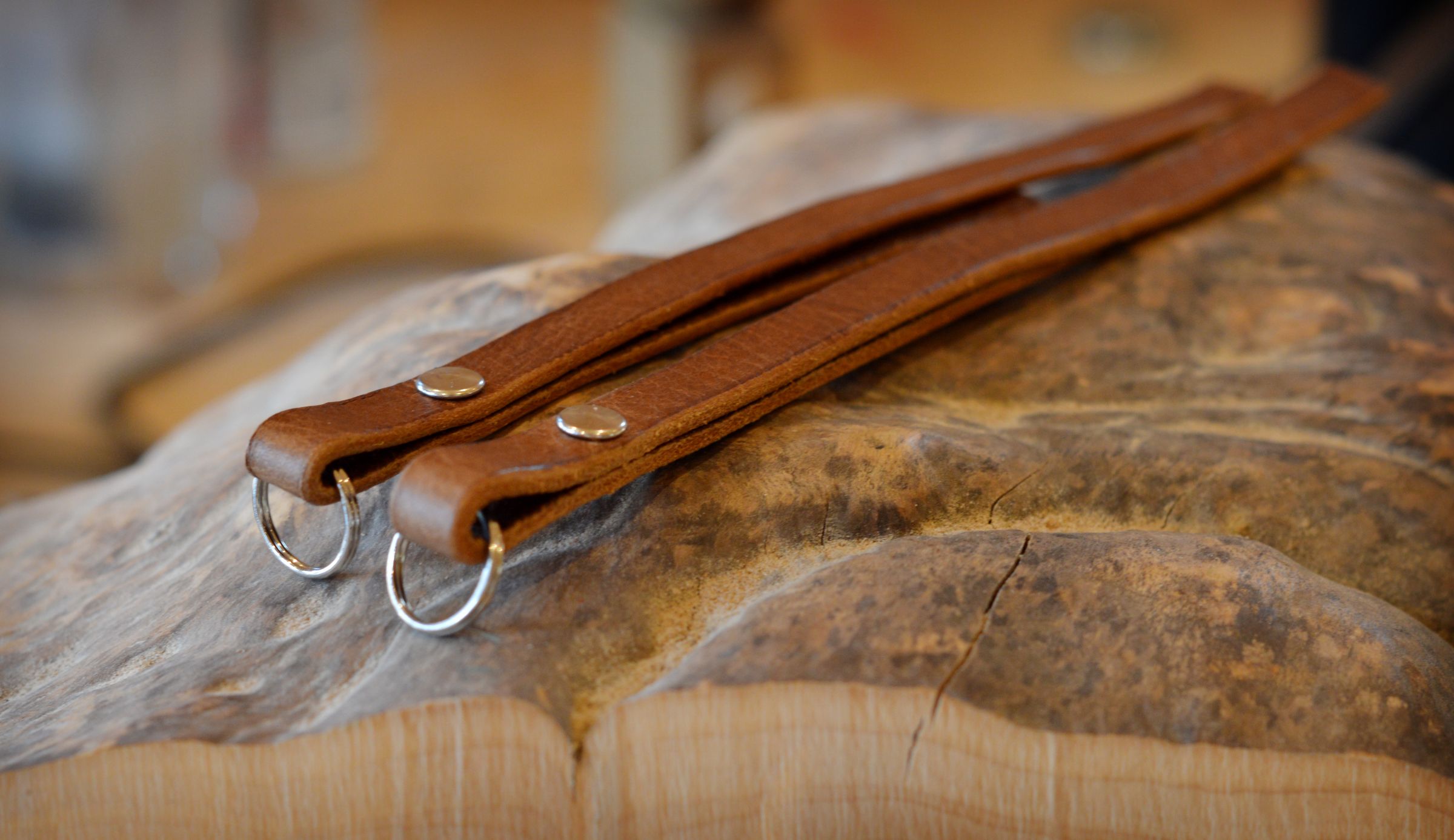 Leather and Wool Camera Strap : 7 Steps (with Pictures) - Instructables