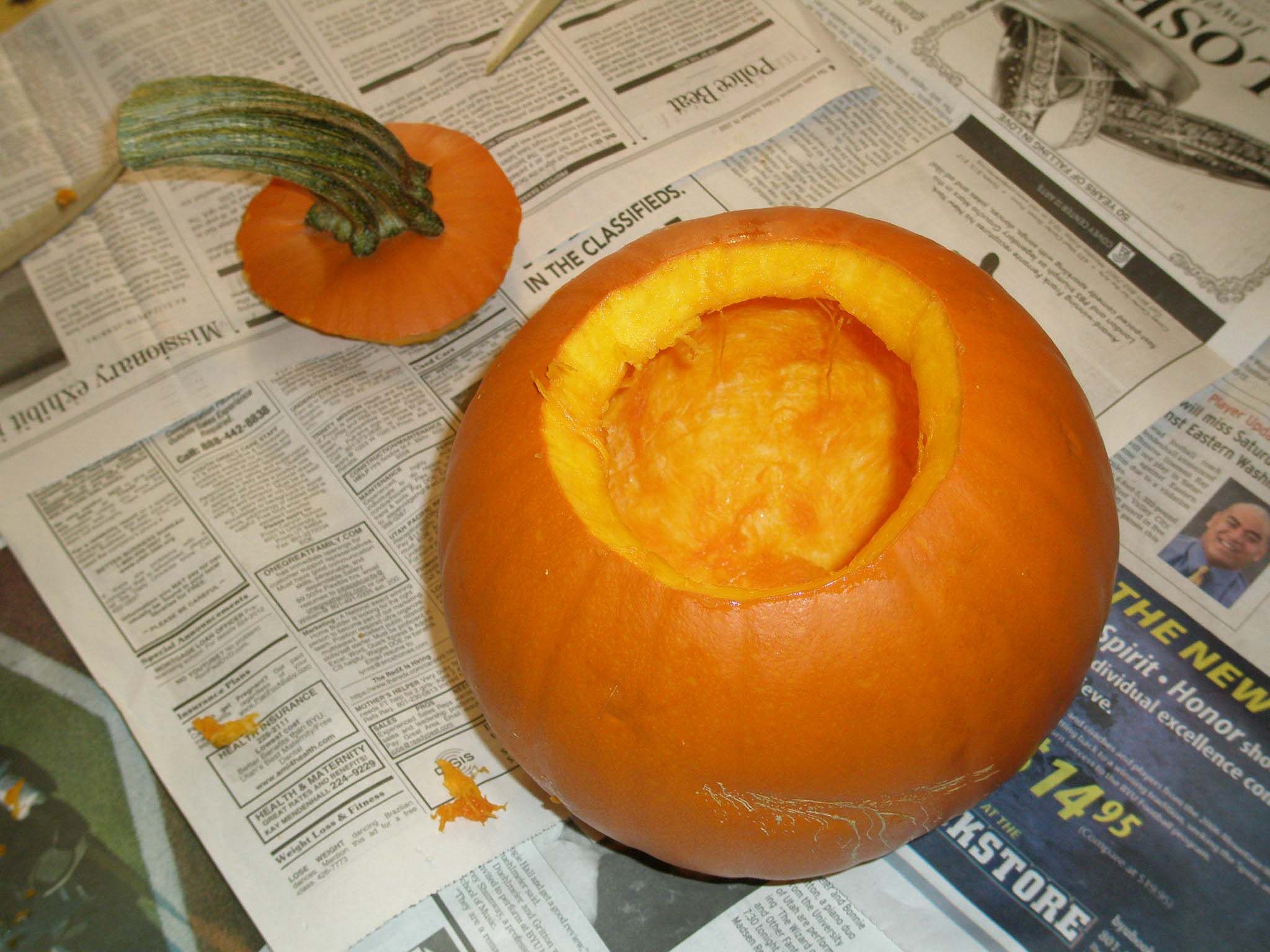 How to Carve a Jack-o-lantern : 7 Steps (with Pictures) - Instructables