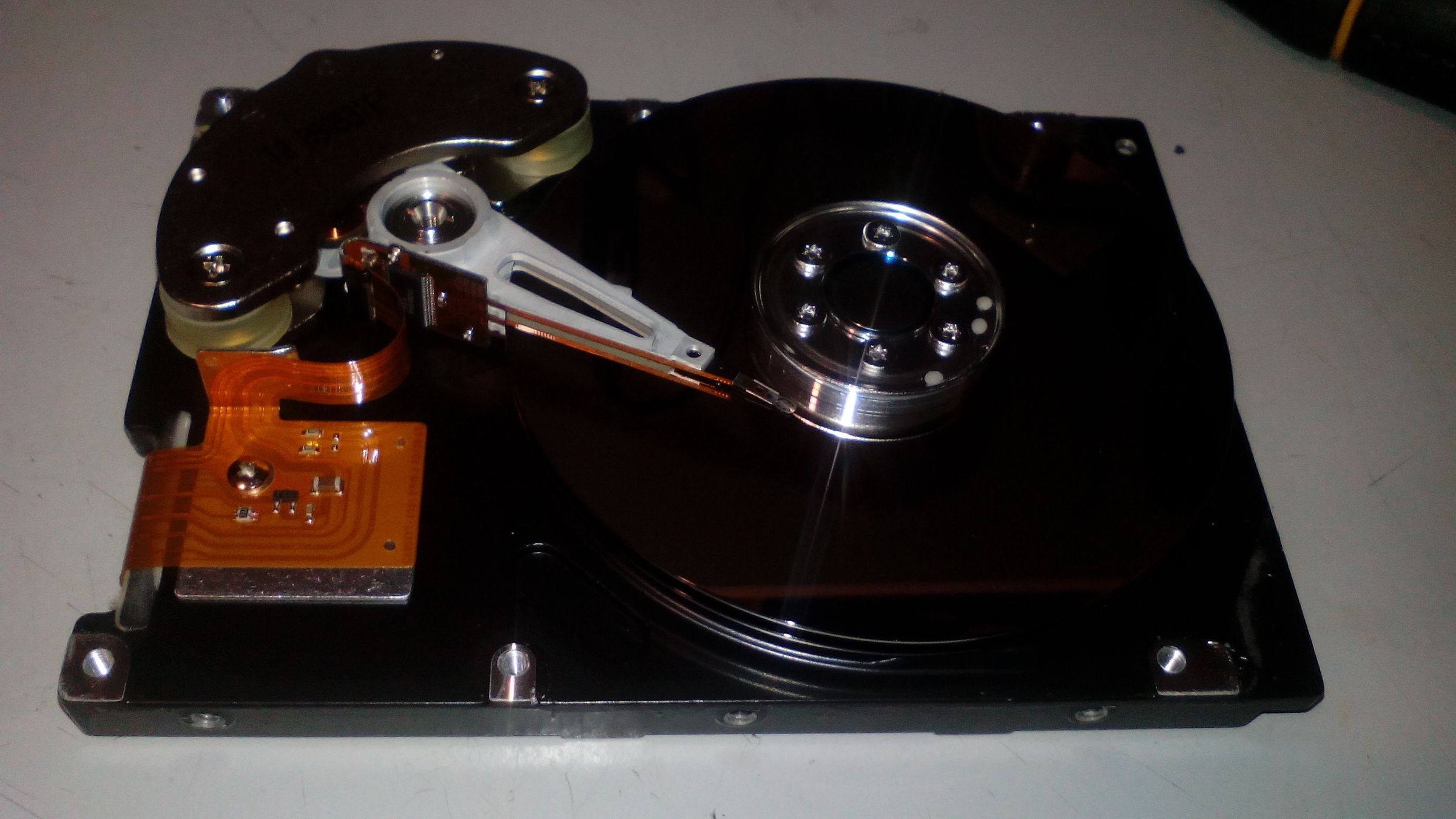 ARDUINO HDD SUMO ROBOT : 10 Steps (with Pictures) - Instructables