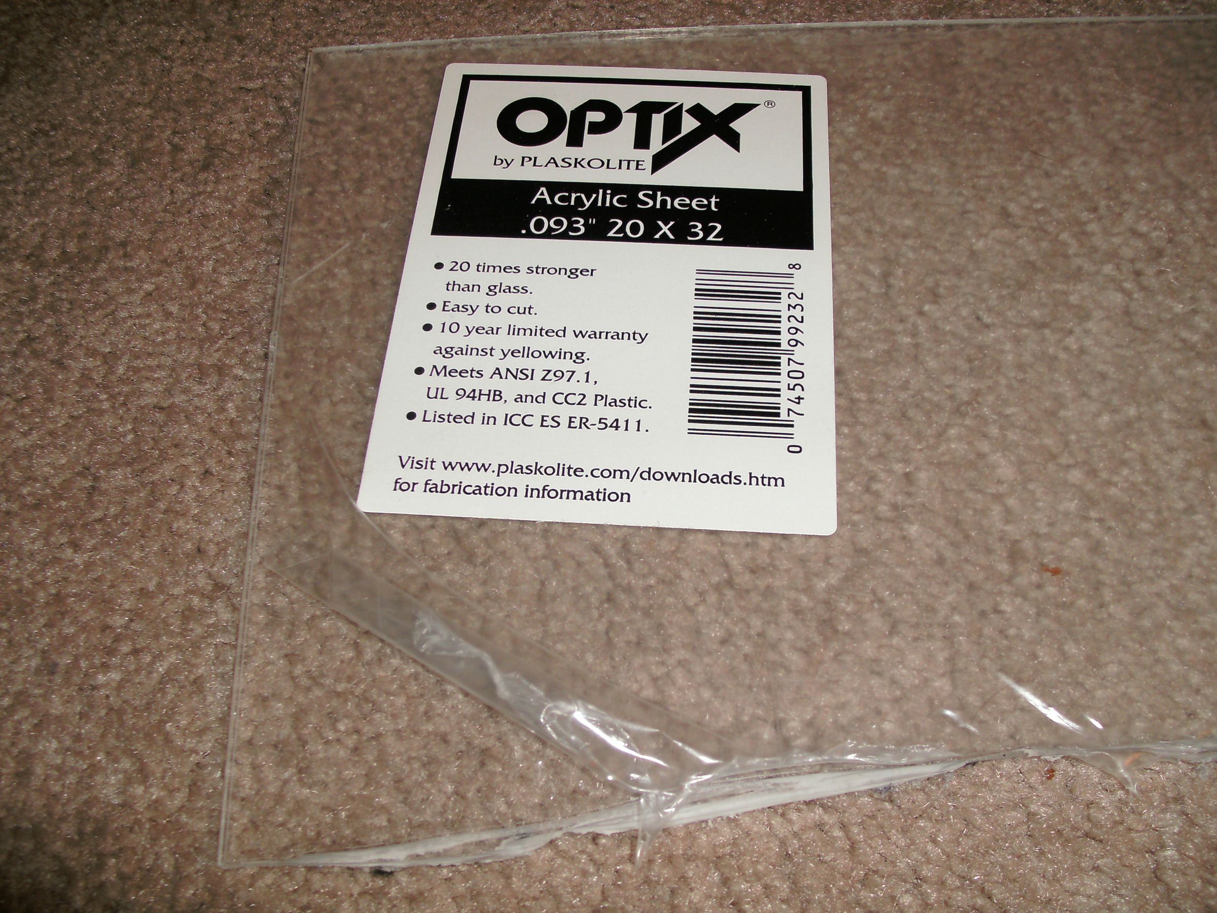 Plexiglass + Trunk = Coffee Table : 4 Steps - Instructables