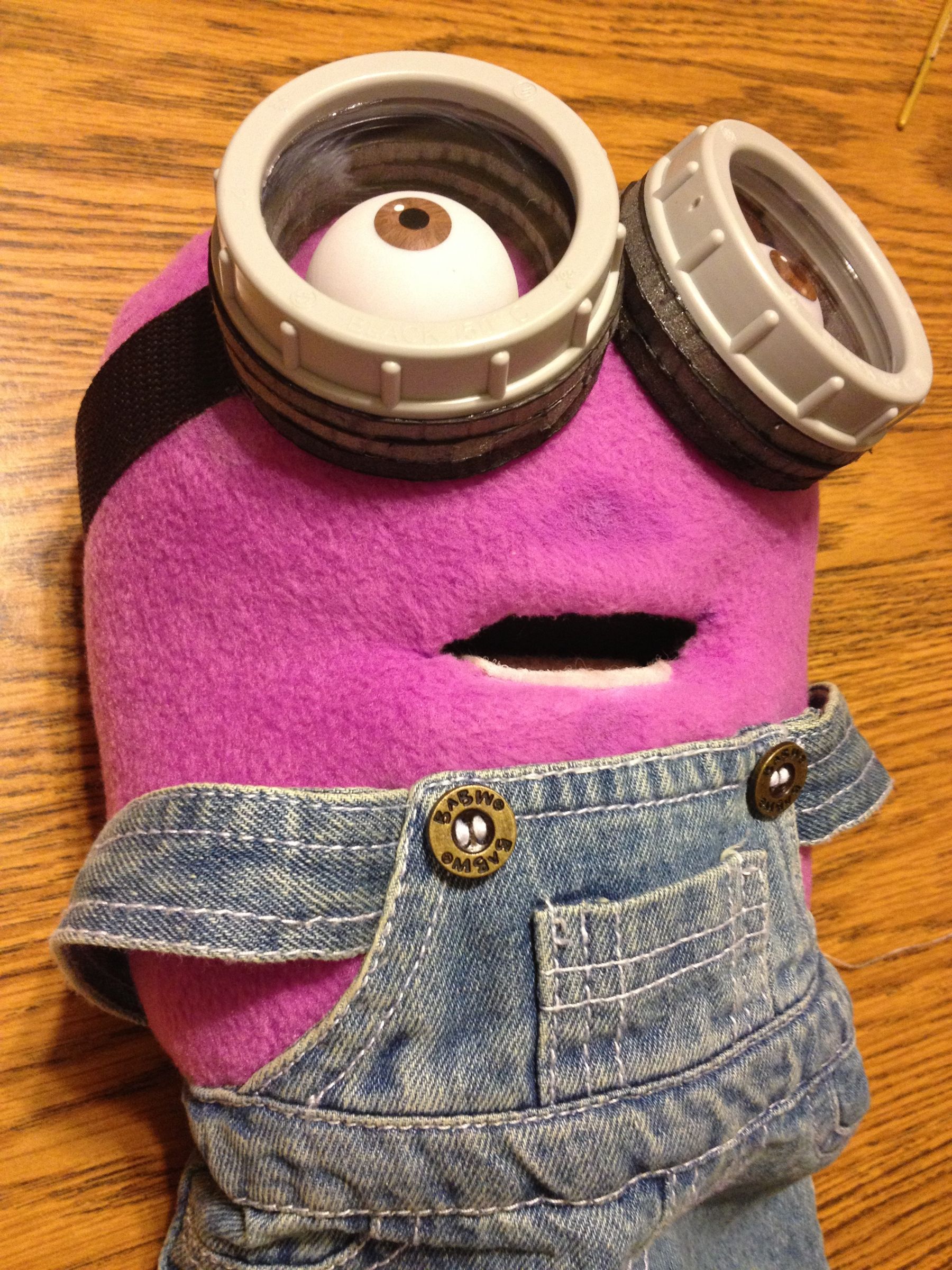 Custom Made Purple Minion Puppet : 14 Steps (with Pictures) - Instructables