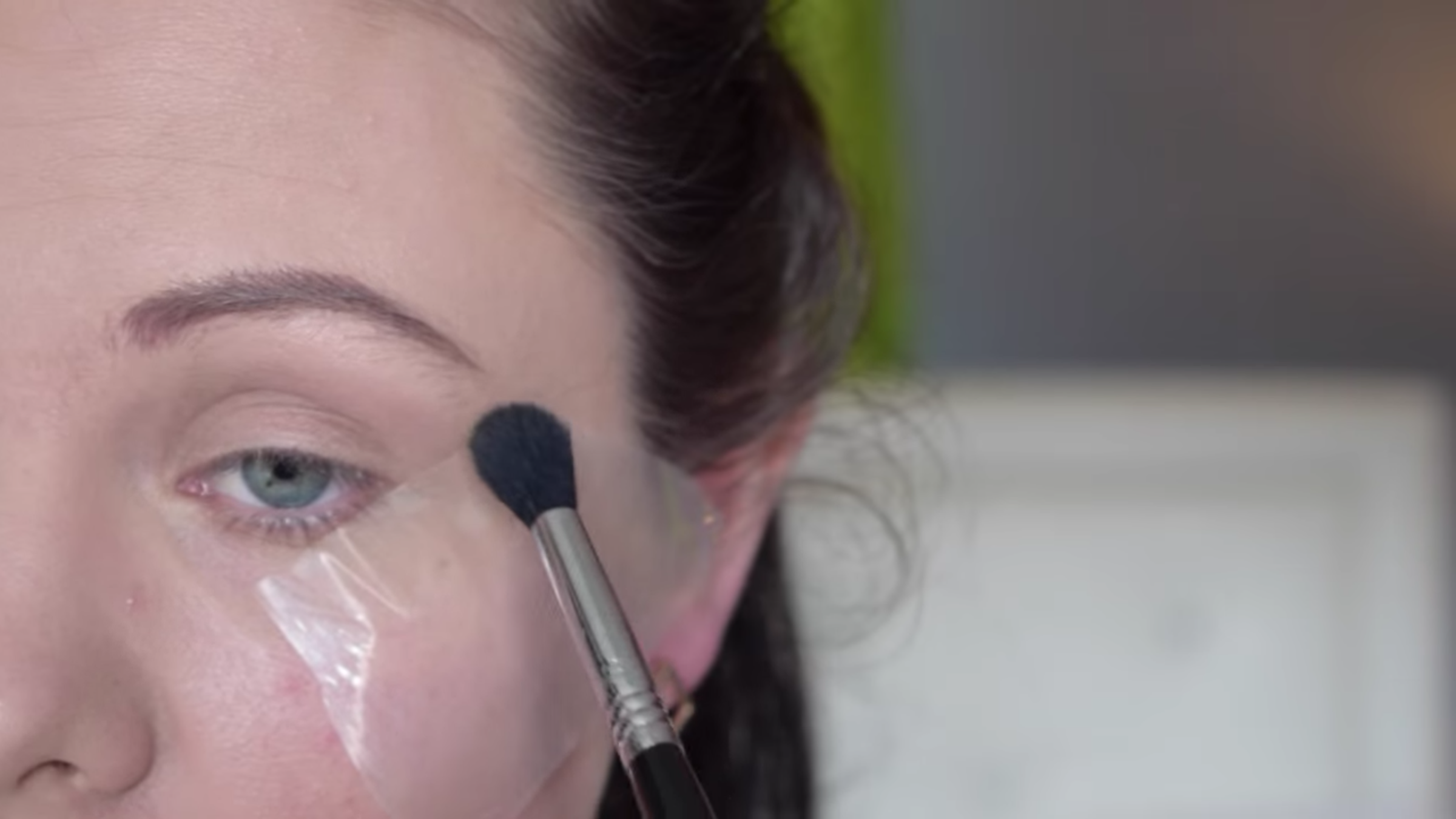 Dramatic Blue Prom Makeup Tutorial : 7 Steps - Instructables