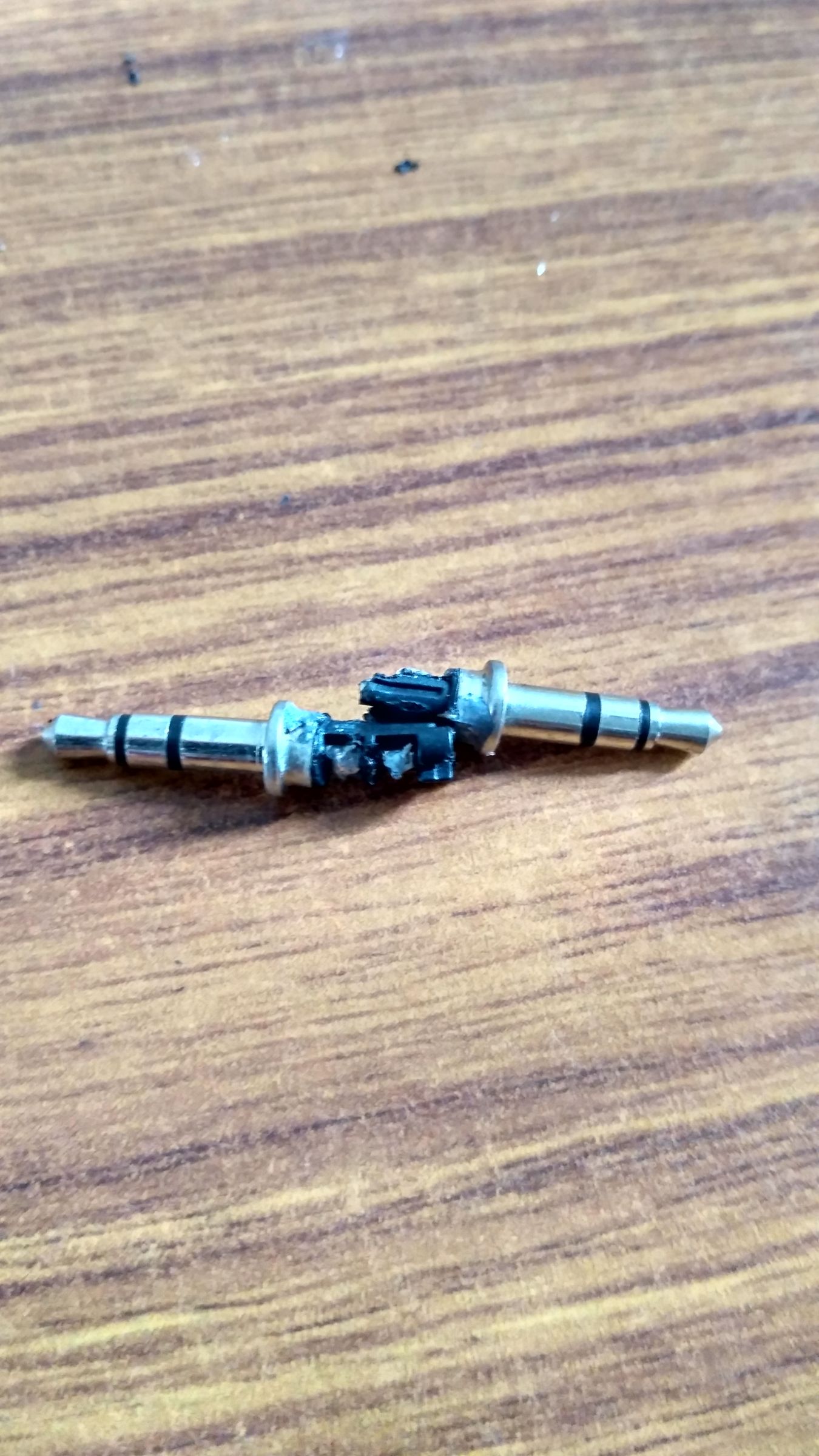 Wired to Wireless Bluetooth Headphone Convertion : 9 Steps (with ...