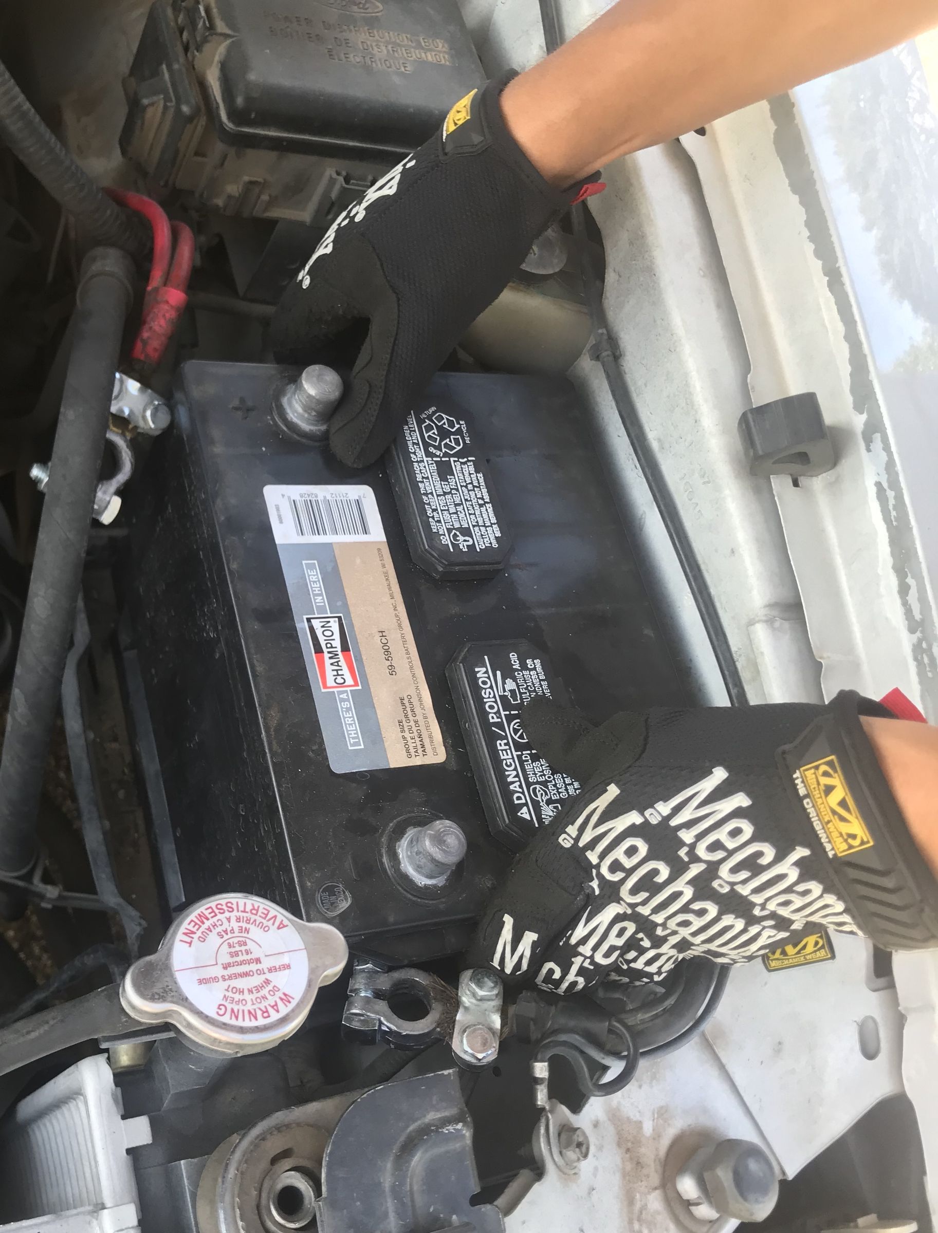 Changing a Car Battery : 13 Steps - Instructables