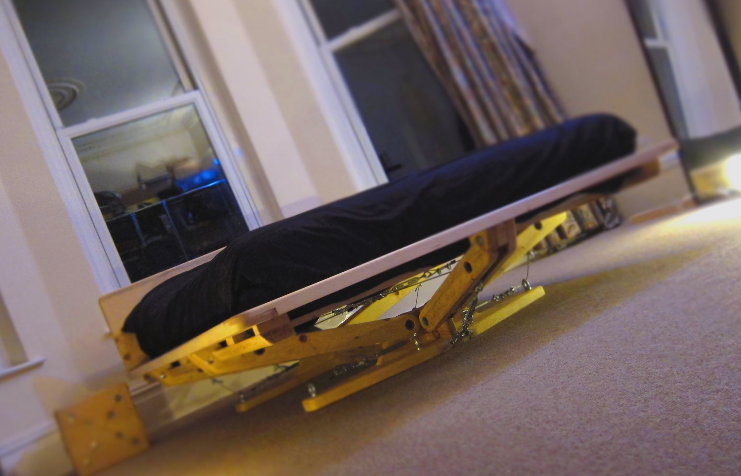 Tension Series - Floating Bed : 9 Steps (with Pictures) - Instructables