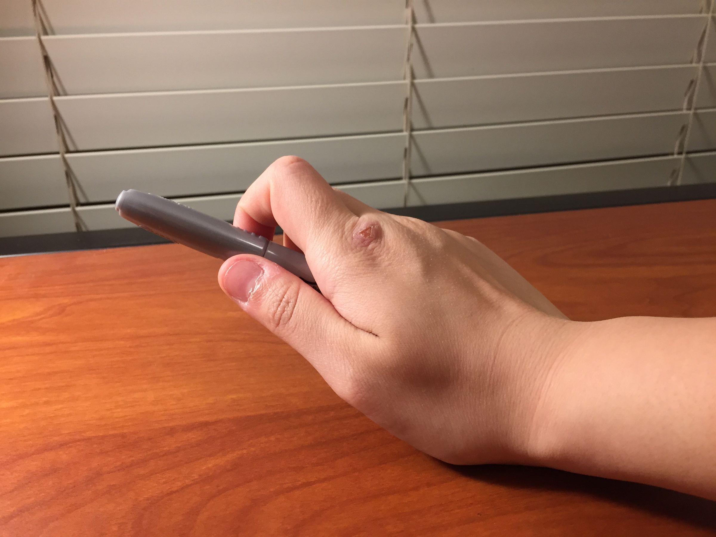 How to Do a Basic Pen Tapping Beat : 6 Steps - Instructables