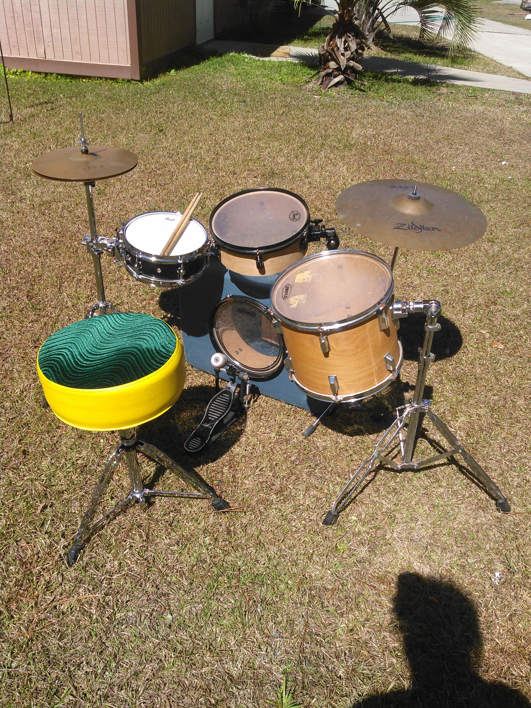 Turn a Samsonite Suitcase Into a Bass Drum : 15 Steps (with Pictures ...