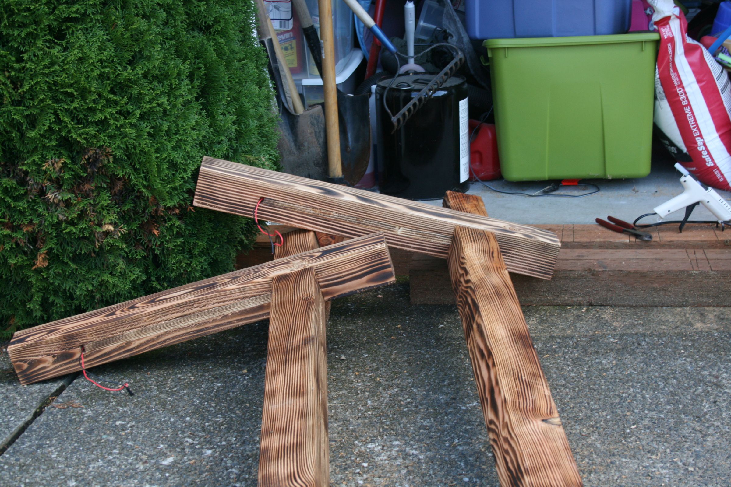Haunted Walkway Lantern Posts : 7 Steps (with Pictures) - Instructables