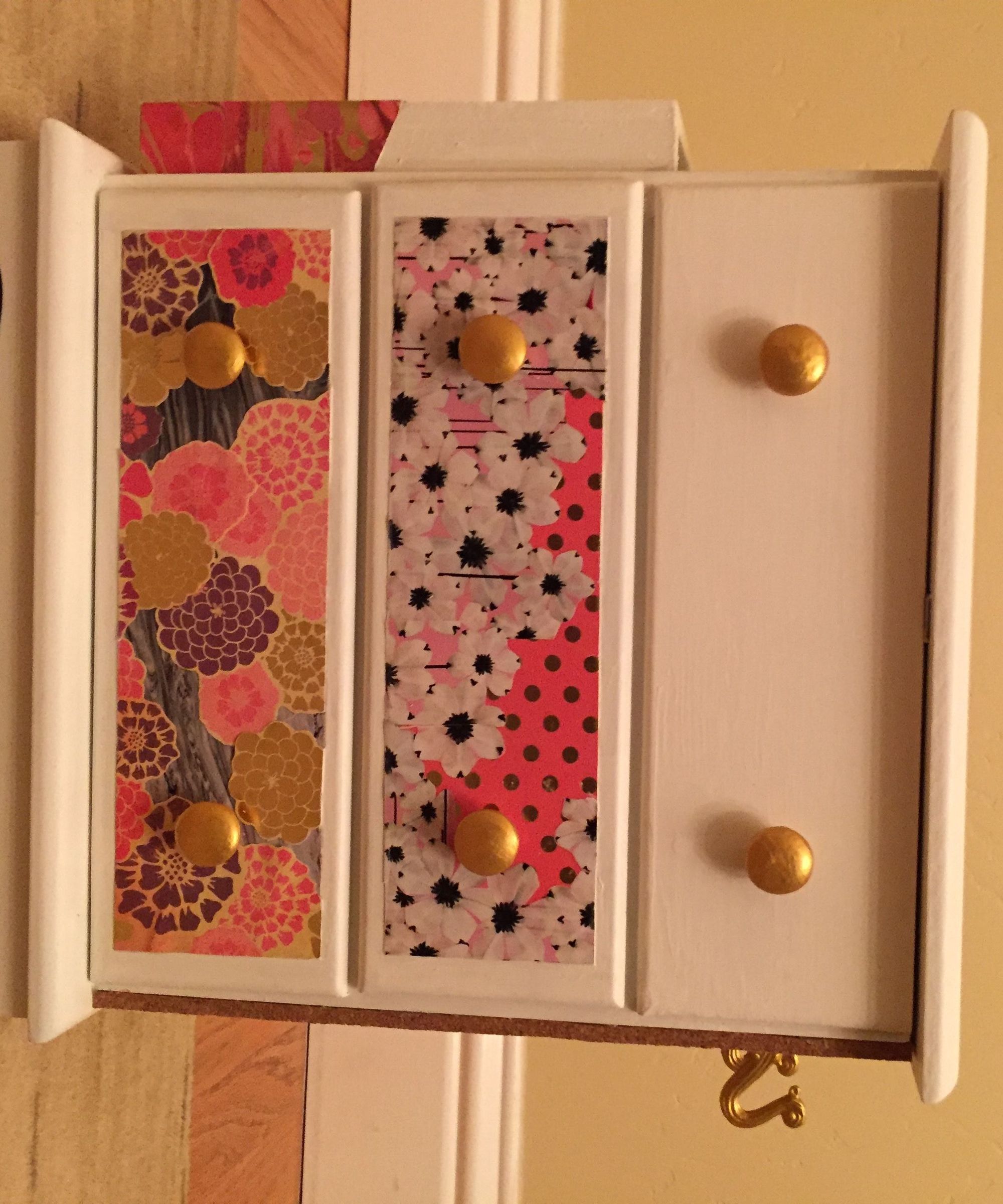 Upcycled Home Organizer : 8 Steps (with Pictures) - Instructables