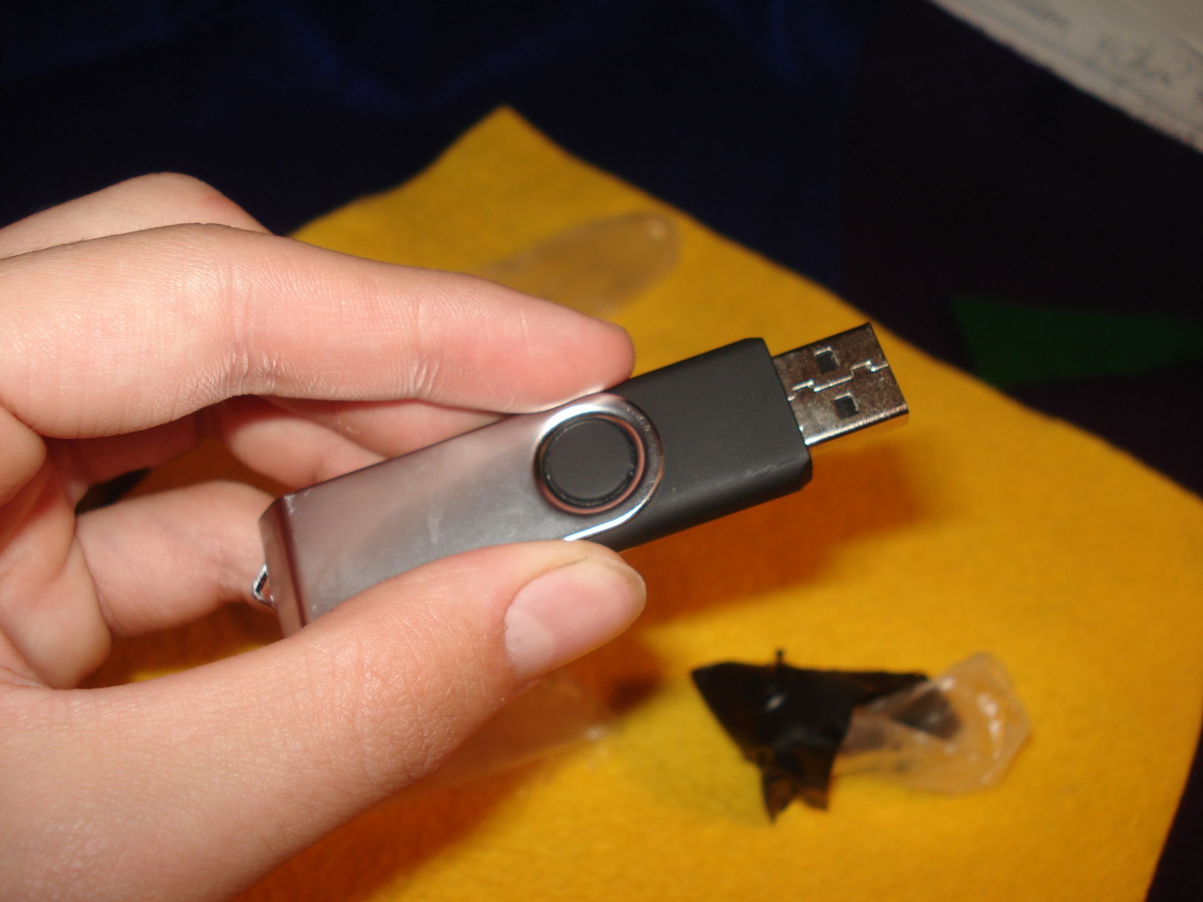 DIY Waterproof Flashdrive Casing : 9 Steps - Instructables