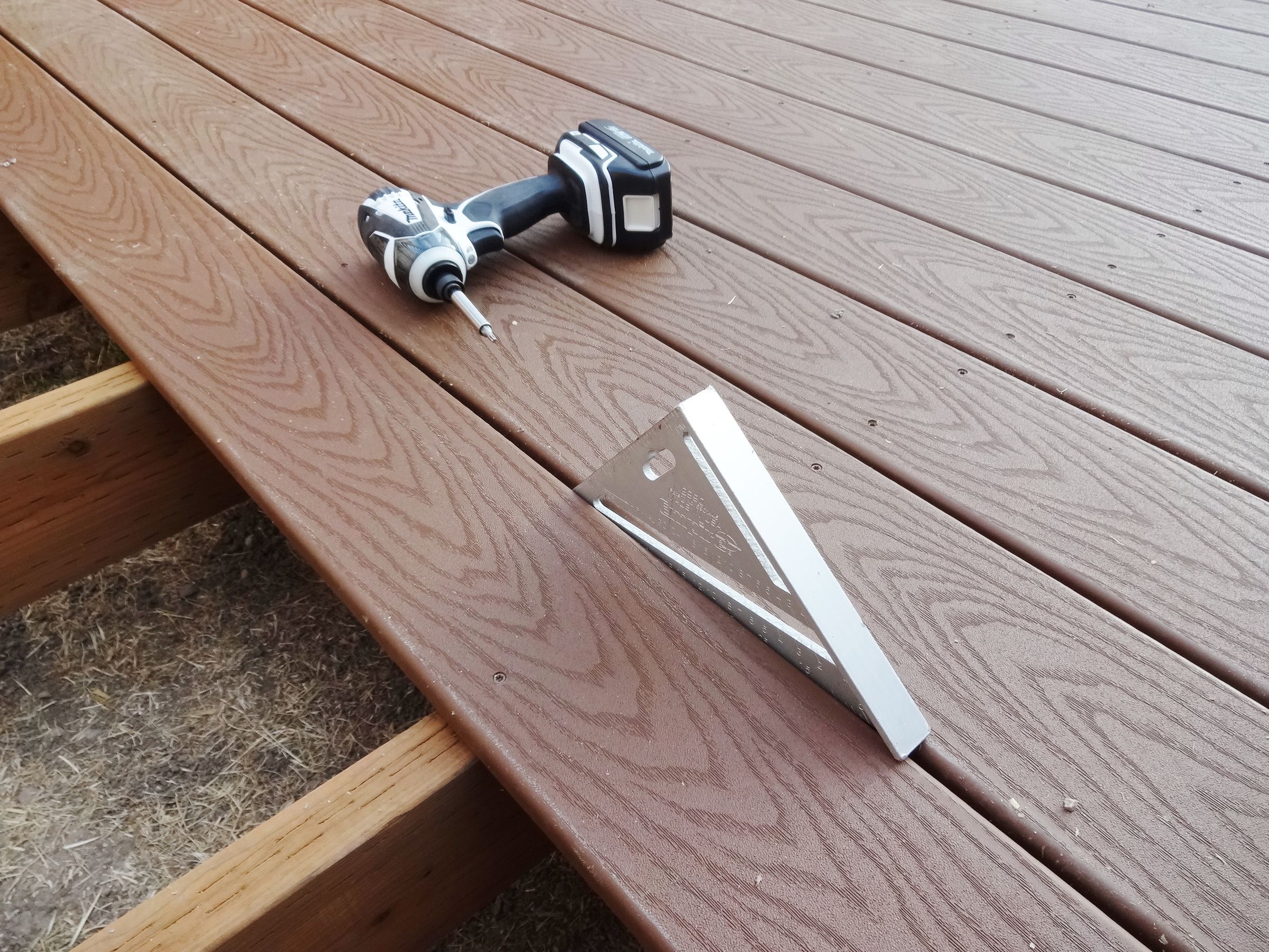 Build a Floating Deck : 13 Steps (with Pictures) - Instructables