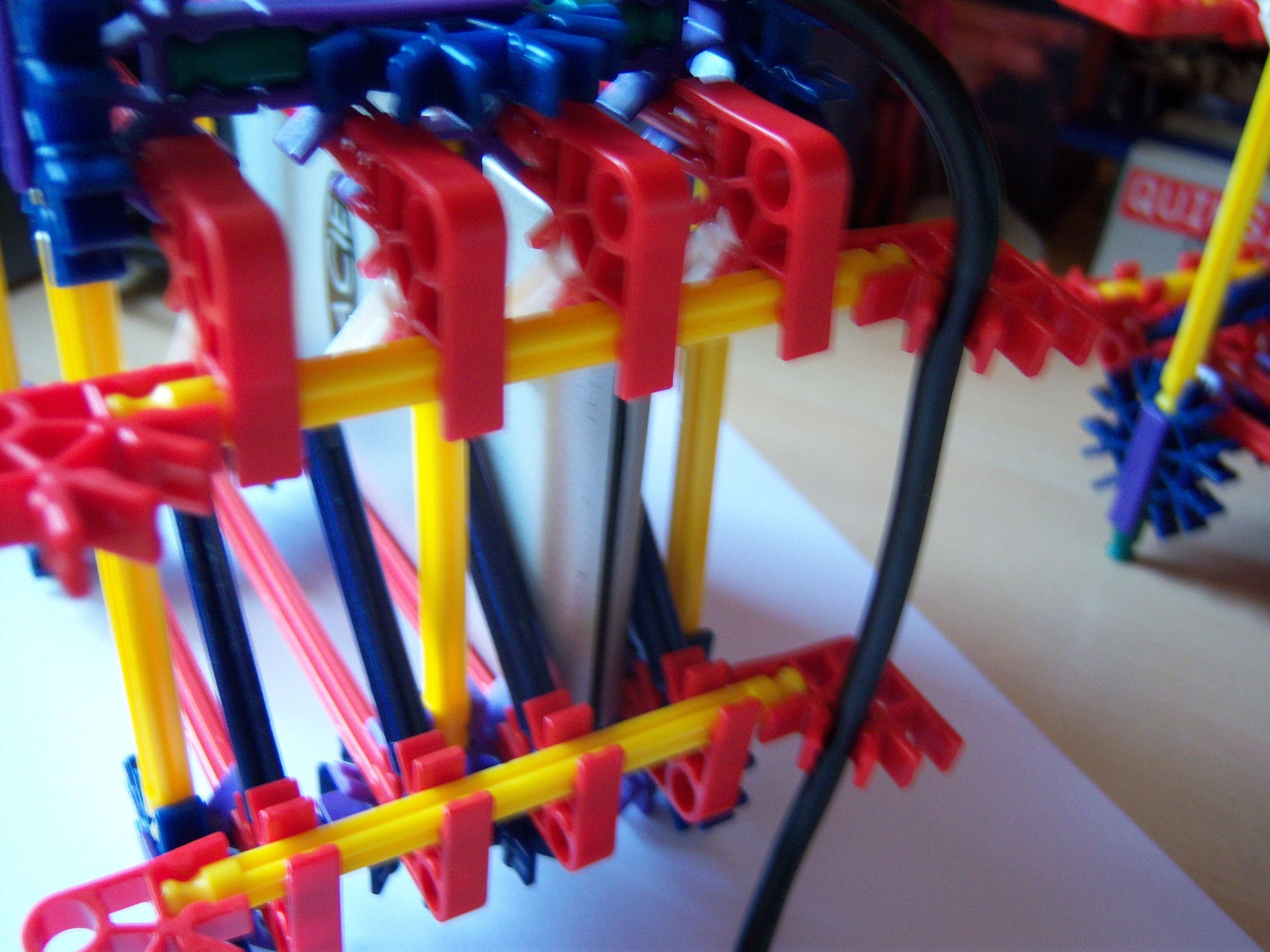 Knex Portable Hard Drive Stand : 6 Steps - Instructables