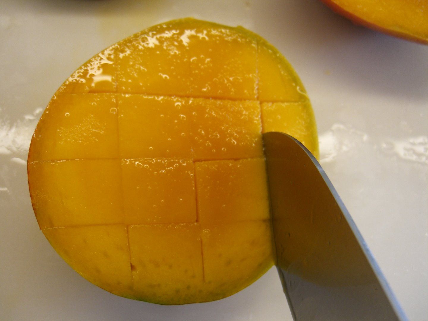 Slicing a Mango - Hawaiian Style : 7 Steps (with Pictures) - Instructables