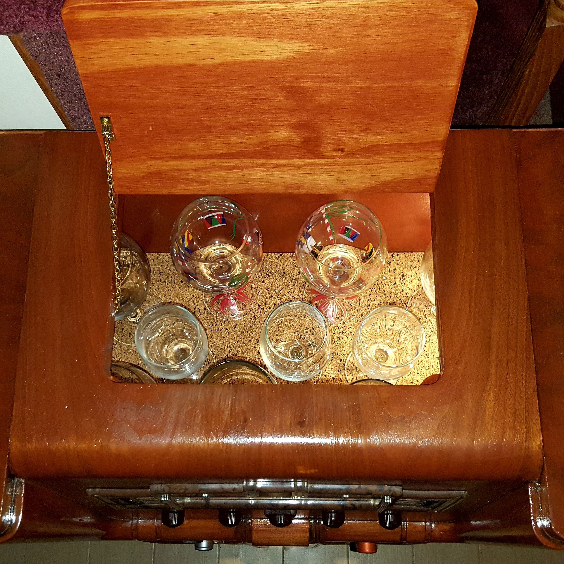 1938 RCA Radio Wine Bar : 11 Steps (with Pictures) - Instructables