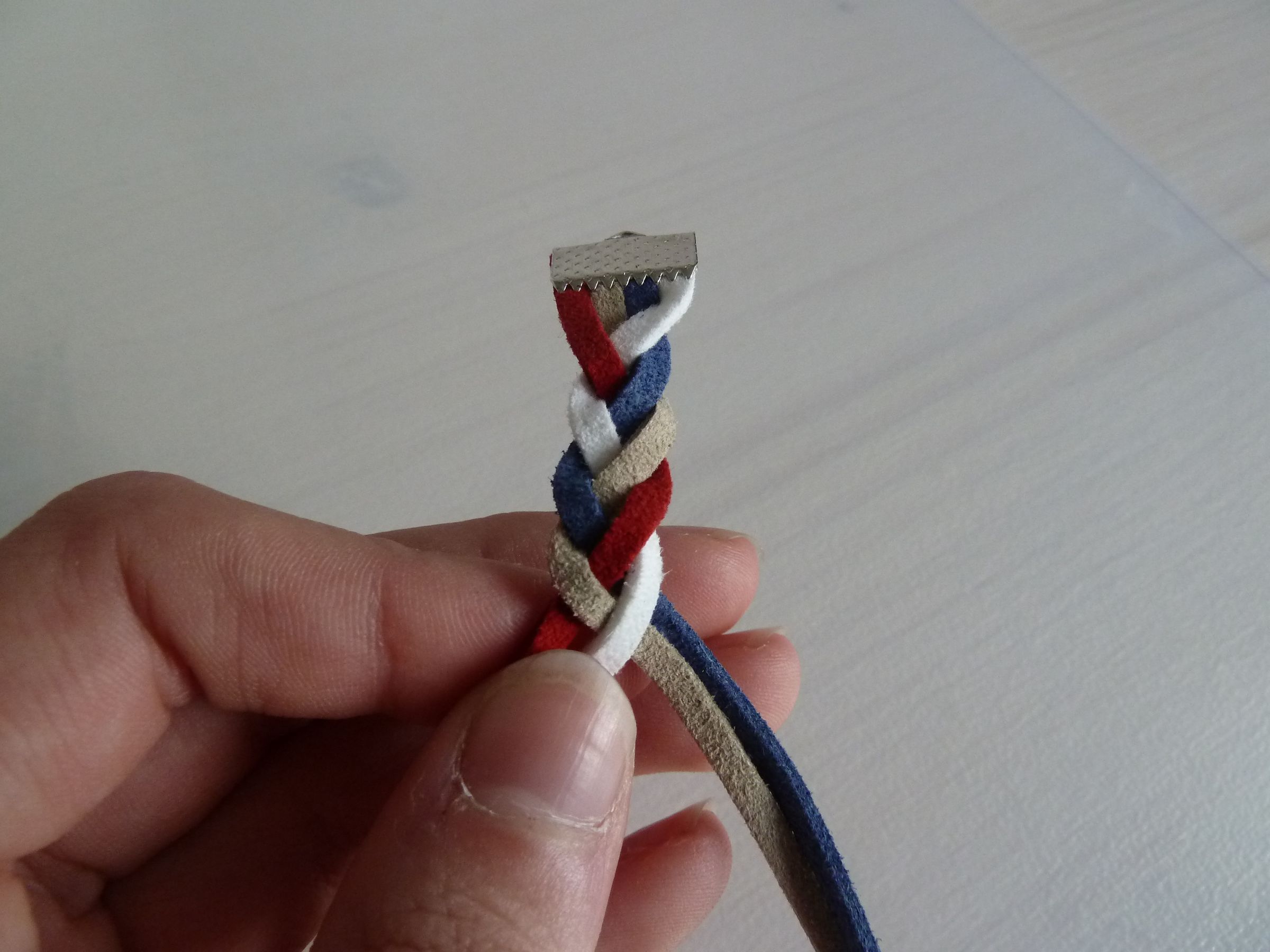 Four Strands Braided Bracelets : 8 Steps (with Pictures) - Instructables