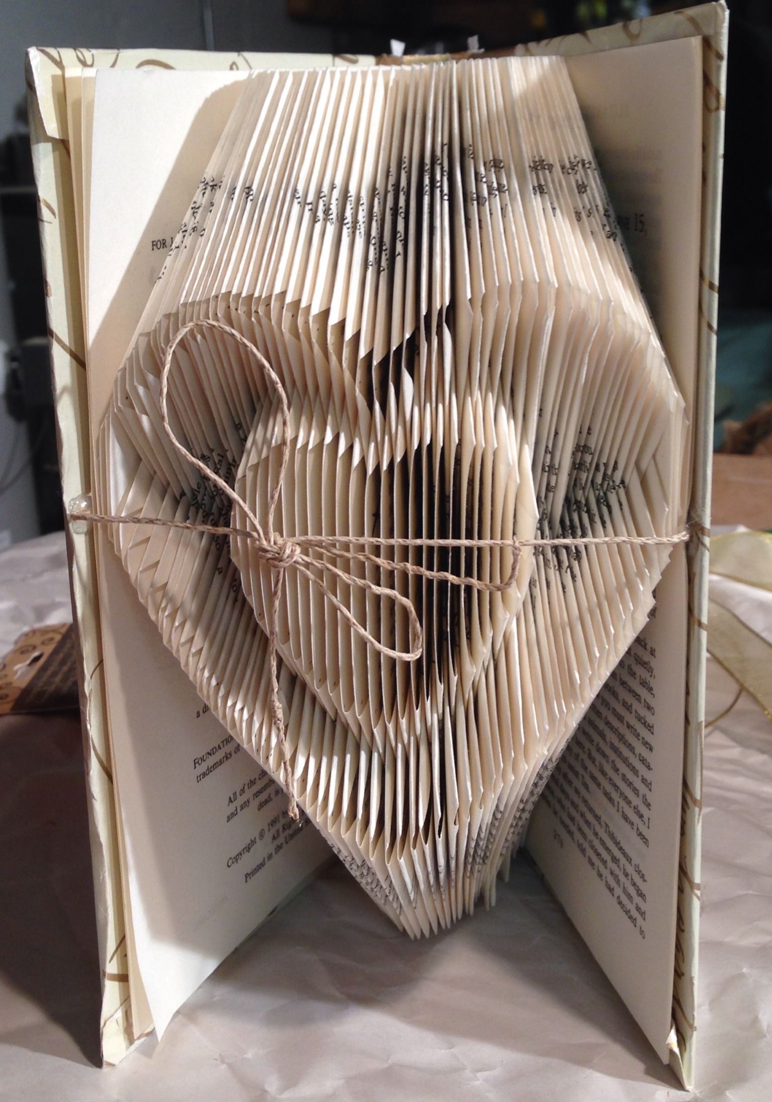 Valentine's Day - Folded Book Art - Heart Inside a Heart : 3 Steps ...