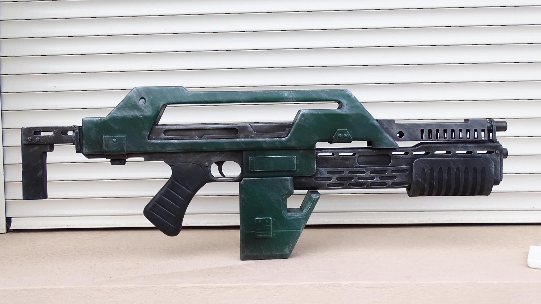 Wooden Pulse Rifle From Aliens : 6 Steps - Instructables